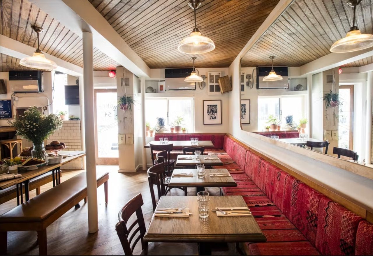 Jeffrey's Grocery - Seafood Restaurant in New York, NY | The Vendry