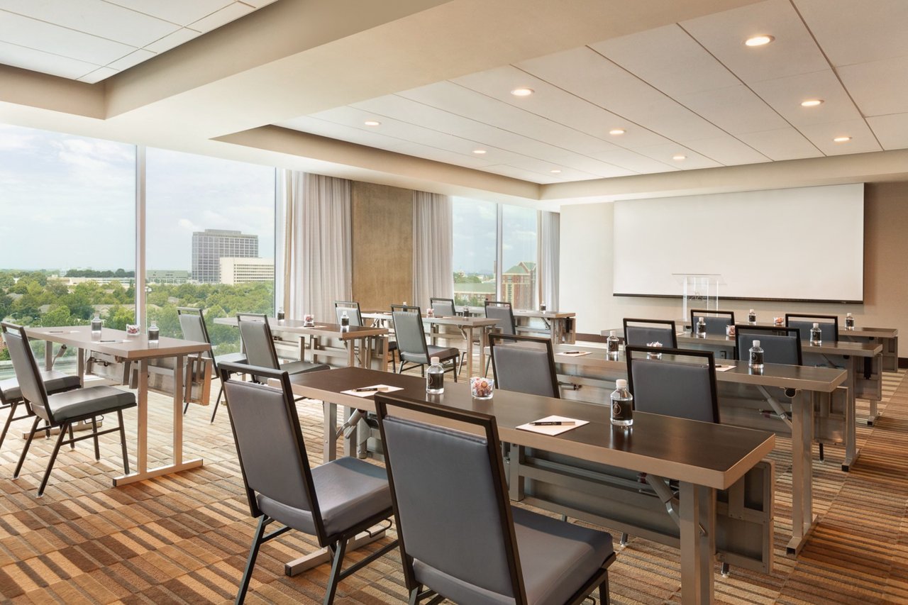 Twelve Downtown, Autograph Collection - Hotel in Atlanta, GA