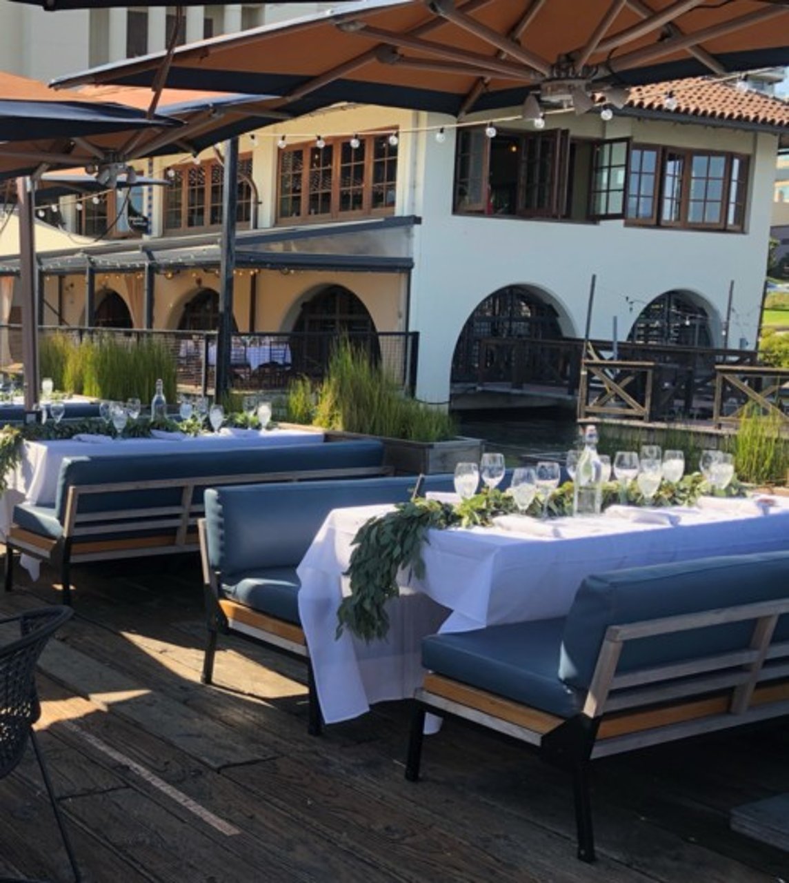 Lake Chalet - Seafood Restaurant in Oakland, CA