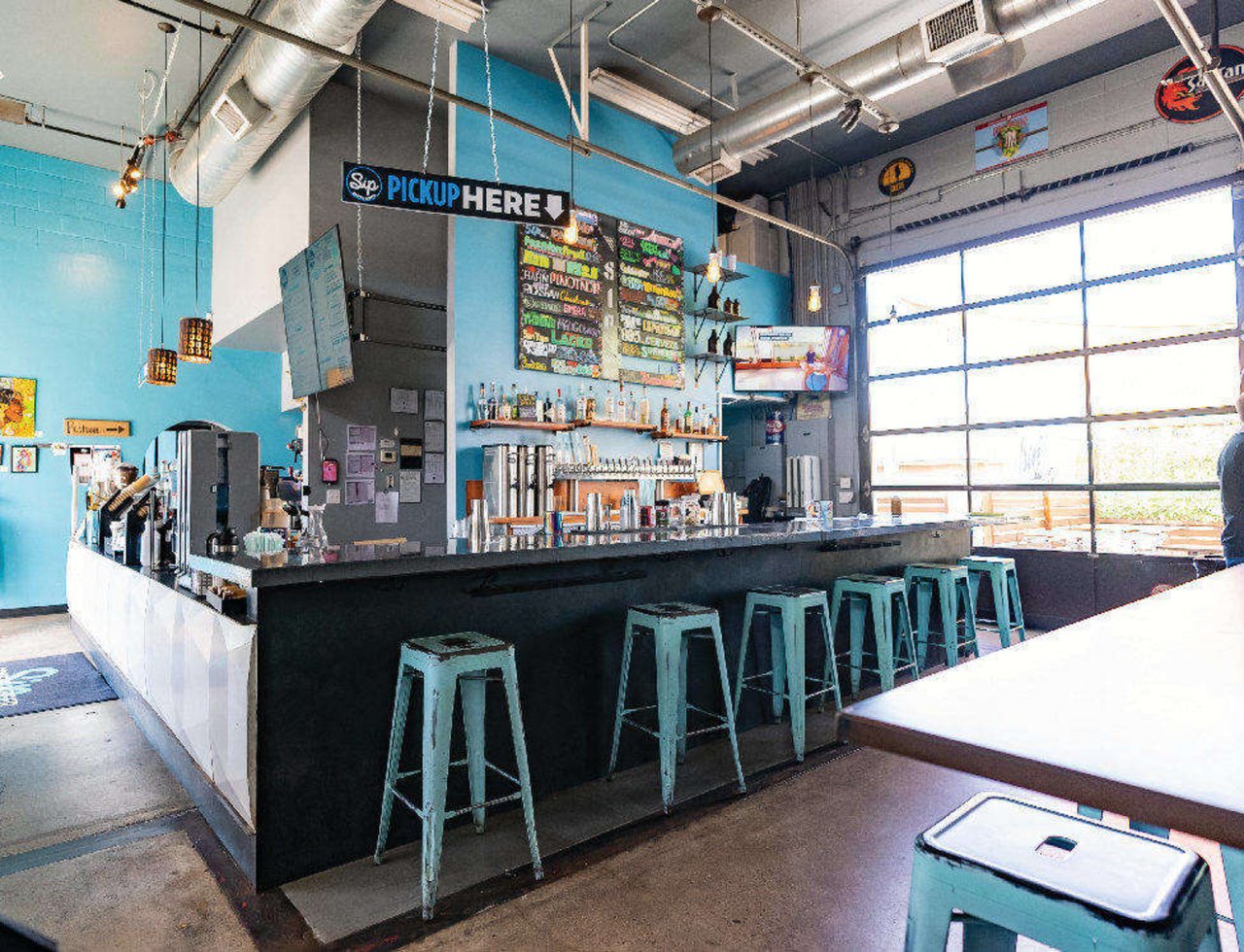 Sip Coffee & Beer - Cafe Restaurant in Scottsdale, AZ | The Vendry