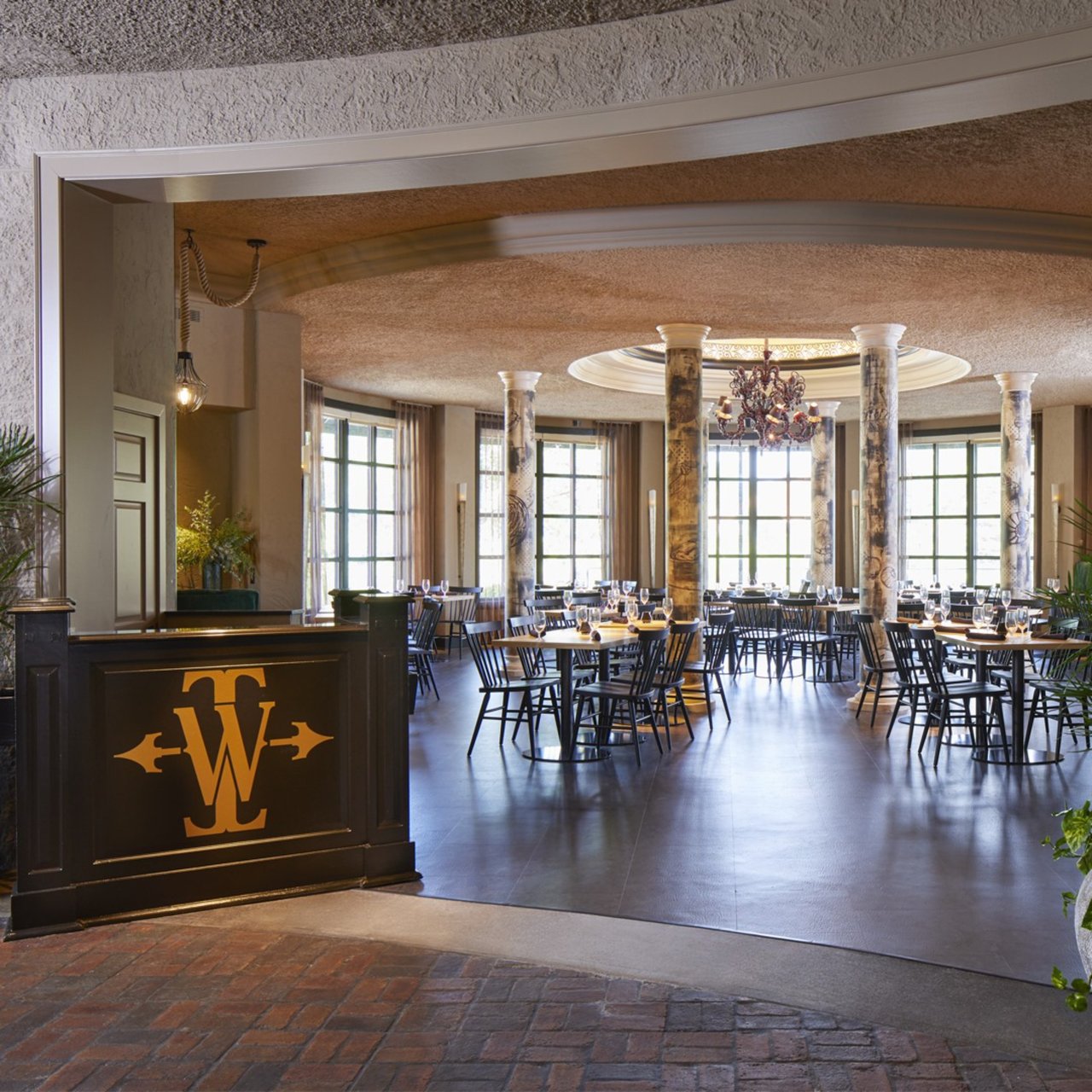 Taverne on Woodlake - American Restaurant in Kohler, WI