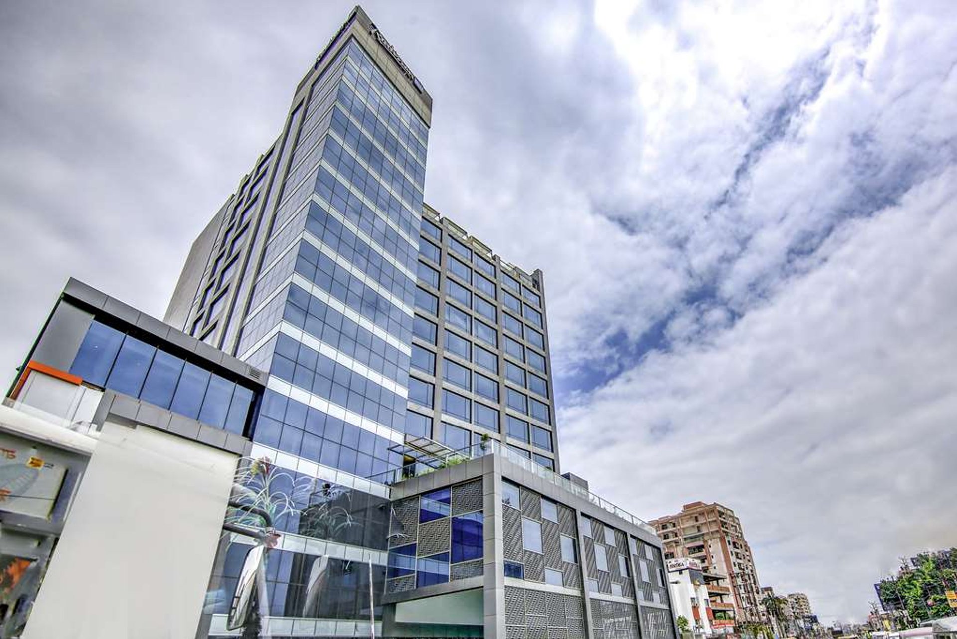 RADISSON BLU GORAKHPUR - Hotel in Gorakhpur, India | The Vendry