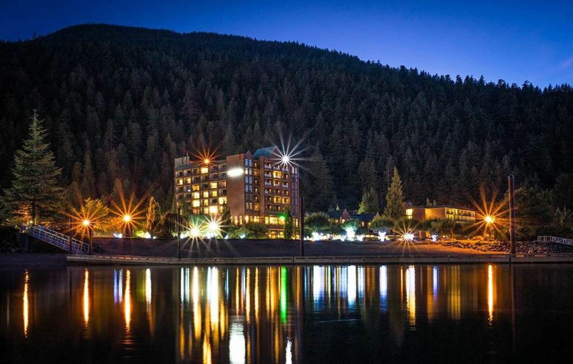 HARRISON HOT SPRINGS RESORT - Hotel in Harrison Hot Springs, Canada ...