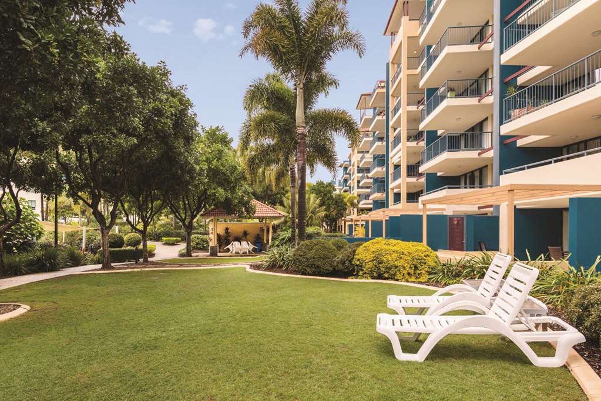 Oaks Seaforth Resort - Hotel in Alexandra Headland, Australia | The Vendry