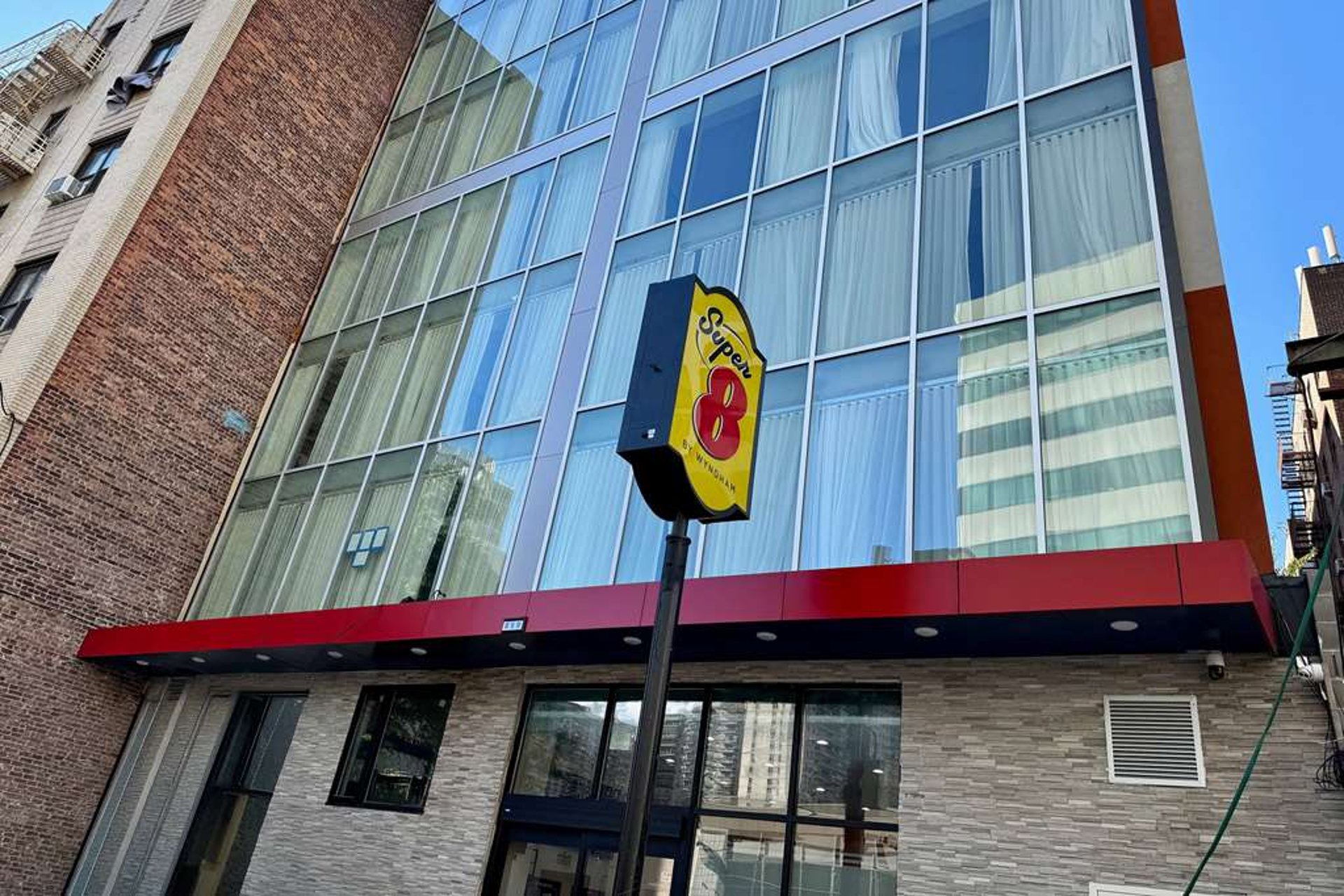 SUPER 8 BRONX STADIUM - Hotel in The Bronx, NY | The Vendry