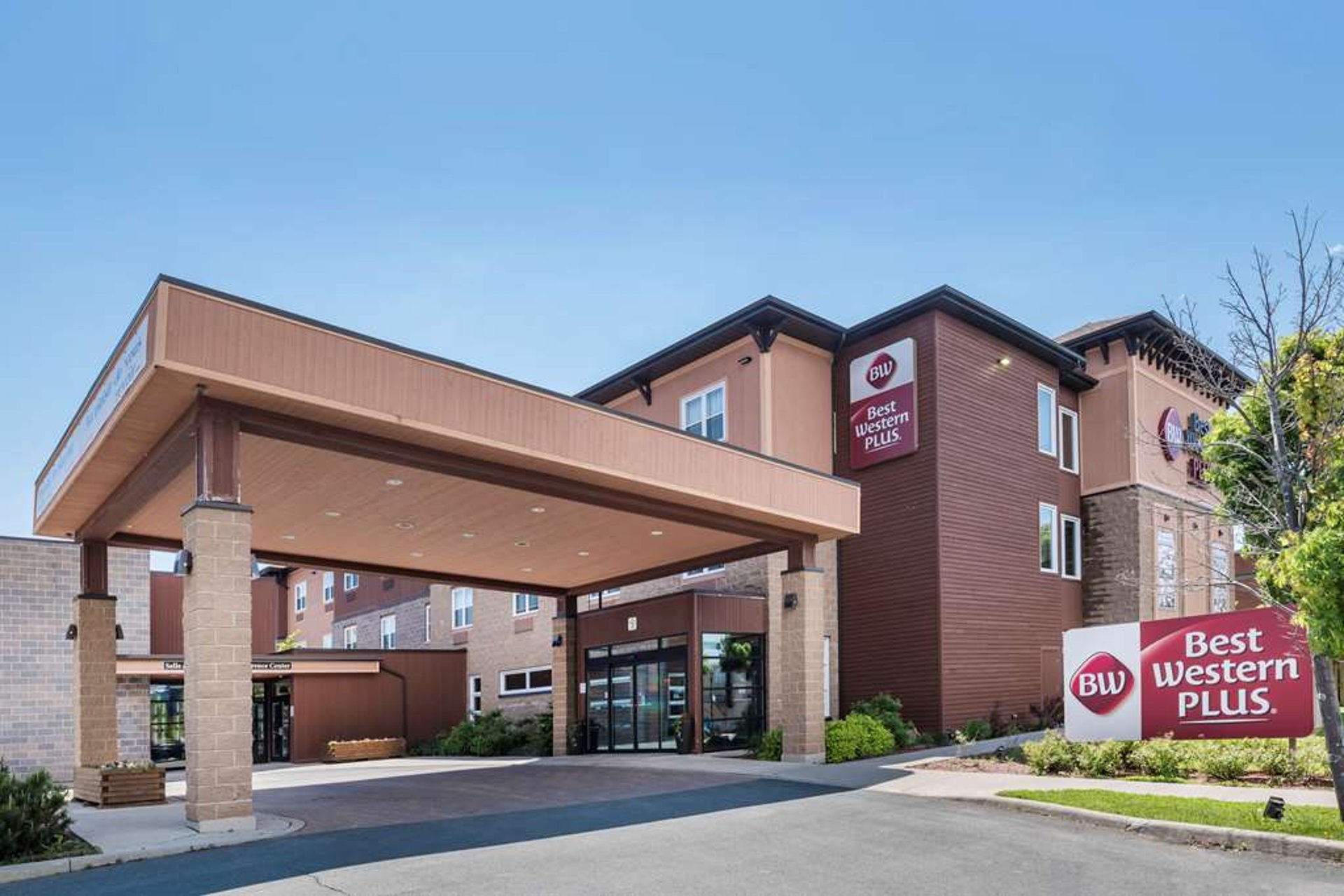Best Western Plus Bathurst Hotel & Suites - Hotel in Bathurst, Canada ...