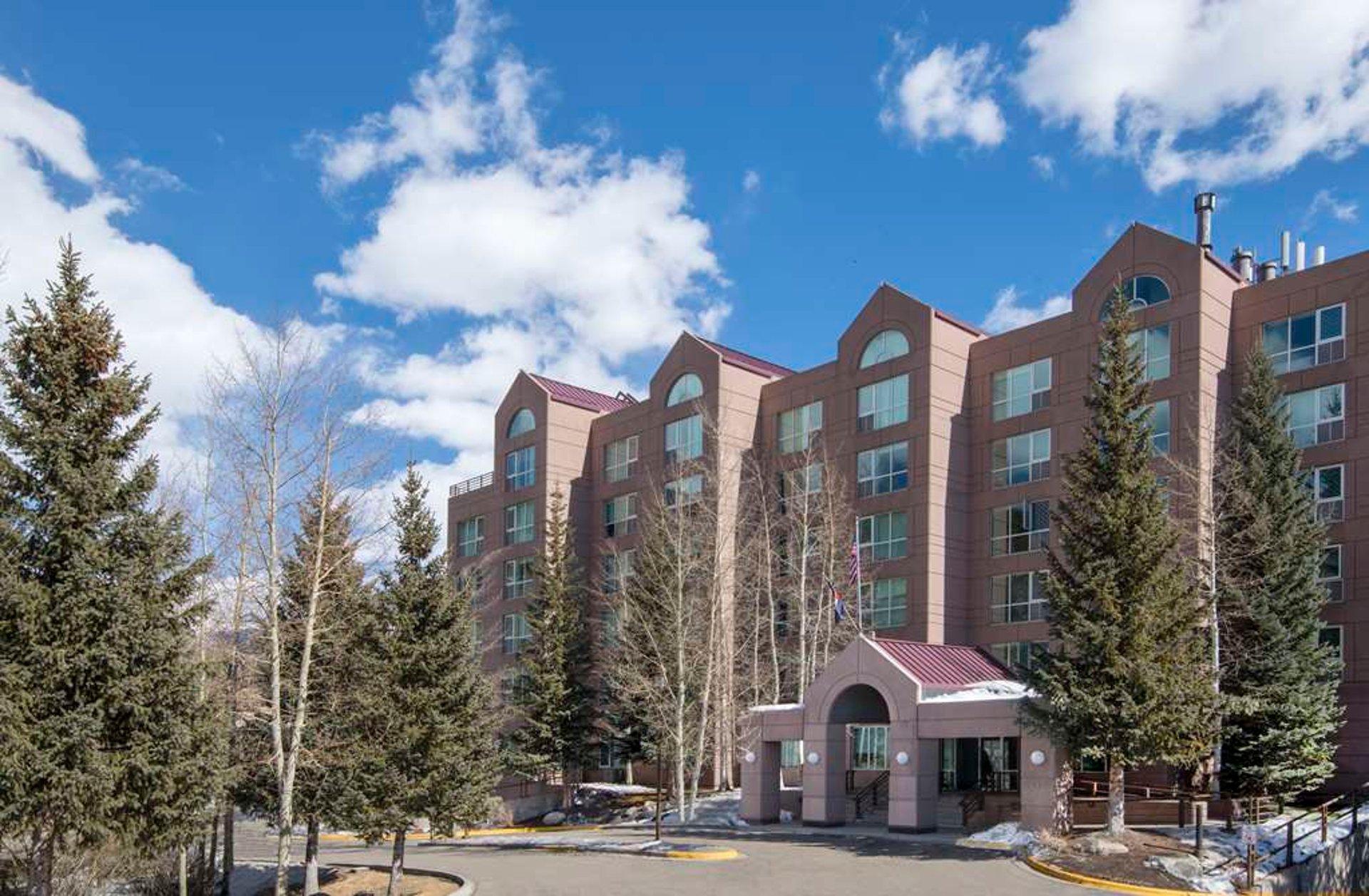 HYATT PLACE KEYSTONE / DILLON - Hotel in Keystone, CO | The Vendry