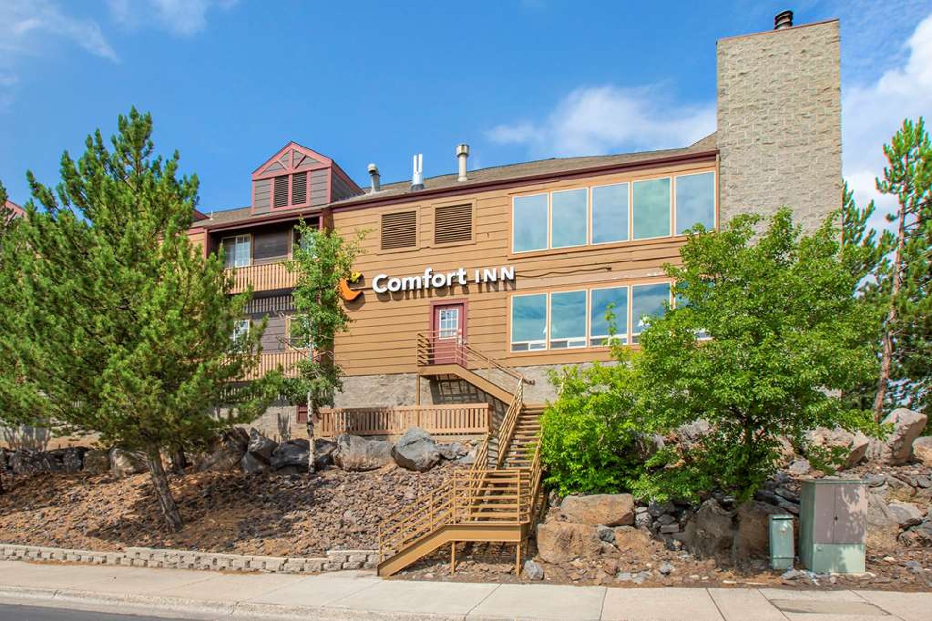 COMFORT INN I-17 AND I-40 - Hotel in Flagstaff, AZ | The Vendry