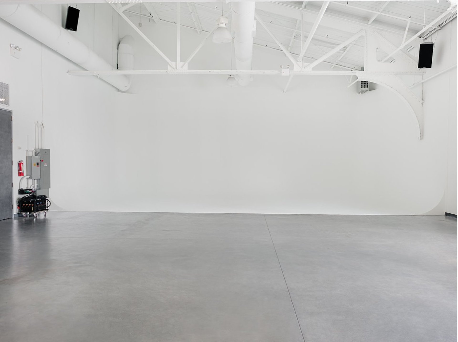 Studio 1 at Pier 59 Studios - Photo Studio in in New York, NY | The Vendry