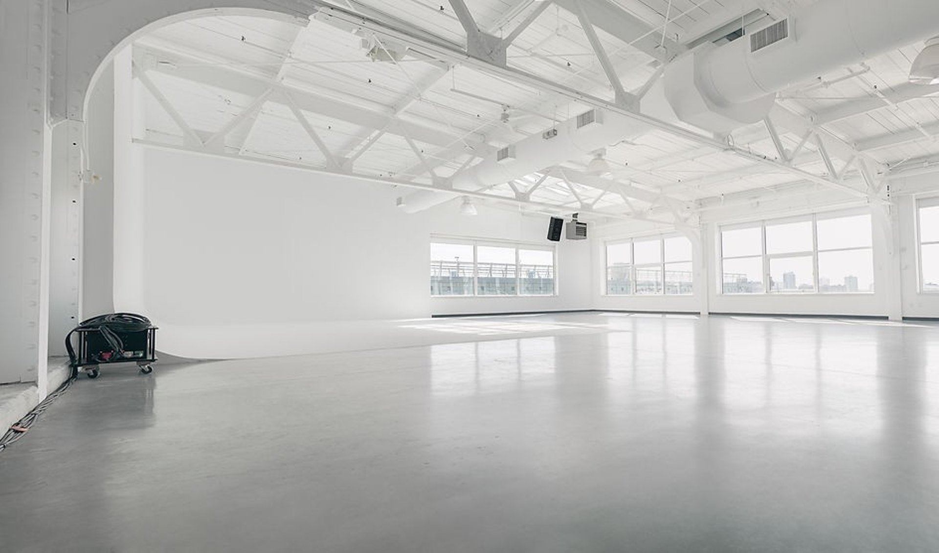 Studio 7 at Pier 59 Studios - Photo Studio in in New York, NY | The Vendry