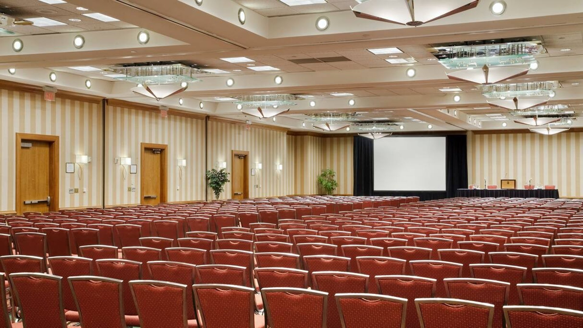 Embassy Suites by Hilton Atlanta at Centennial Olympic Park - Hotel in ...