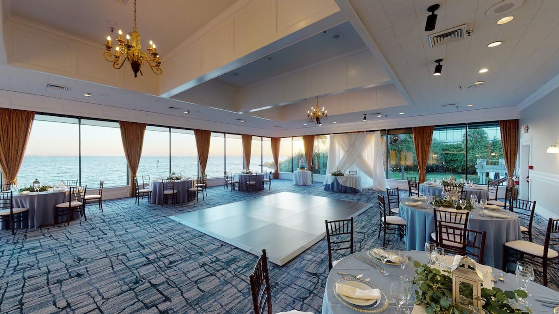 Pelican Room at Rusty Pelican - Restaurant in in Tampa, FL | The Vendry