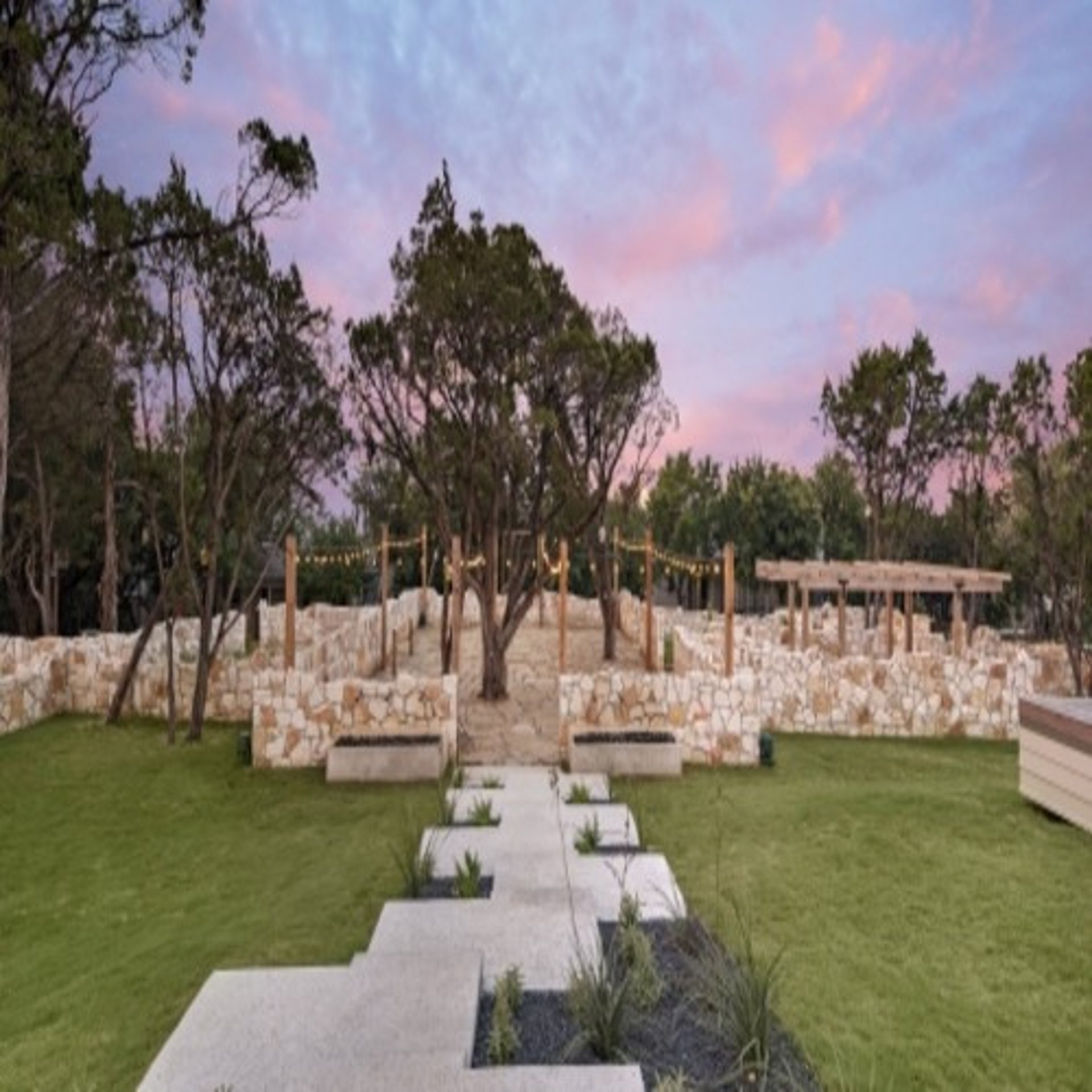 Sensory Garden at Miraval - Hotel in in Austin, TX | The Vendry