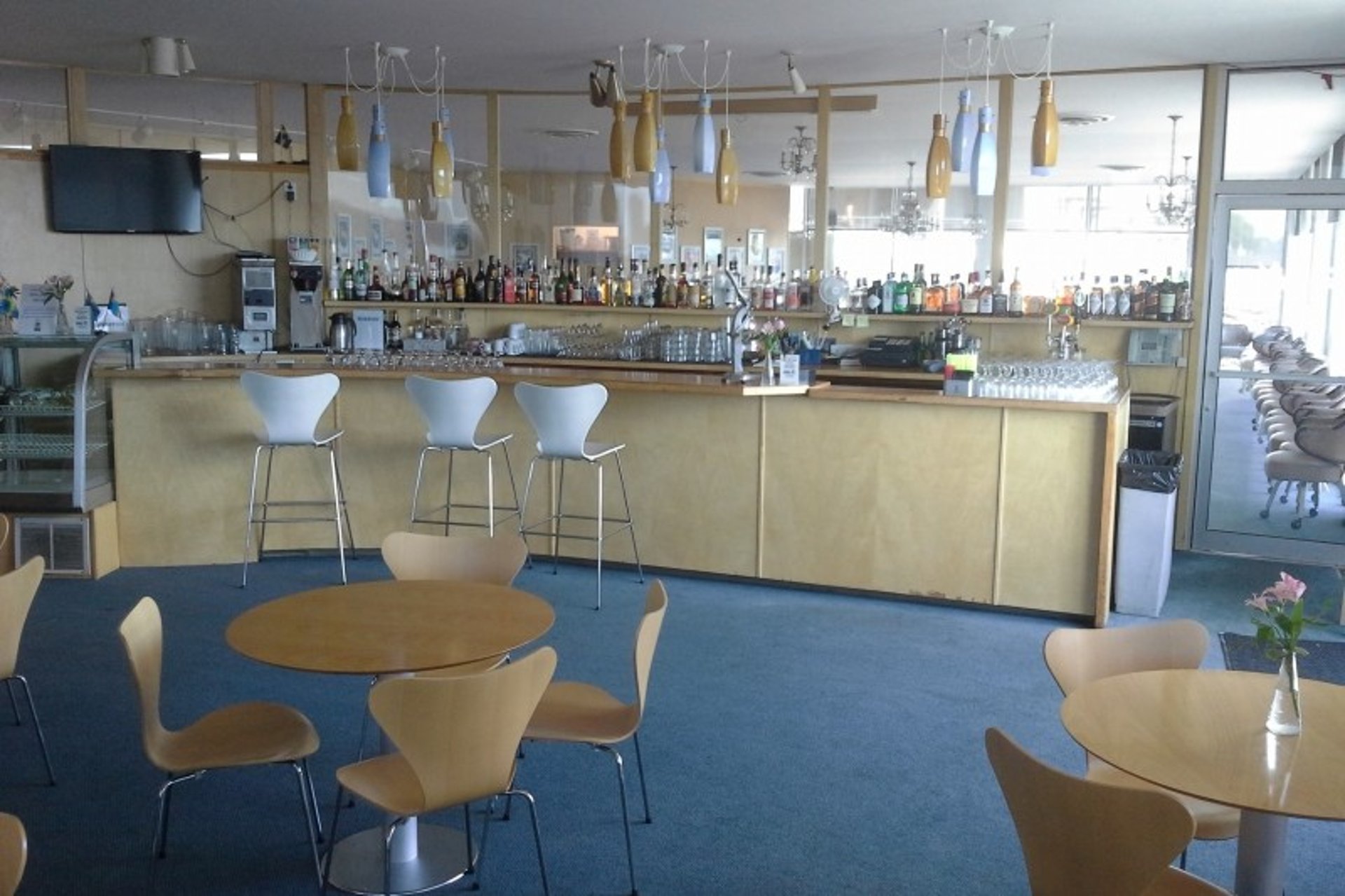 Crown Room Lounge at Swedish Club - Cultural Center in in Seattle, WA ...