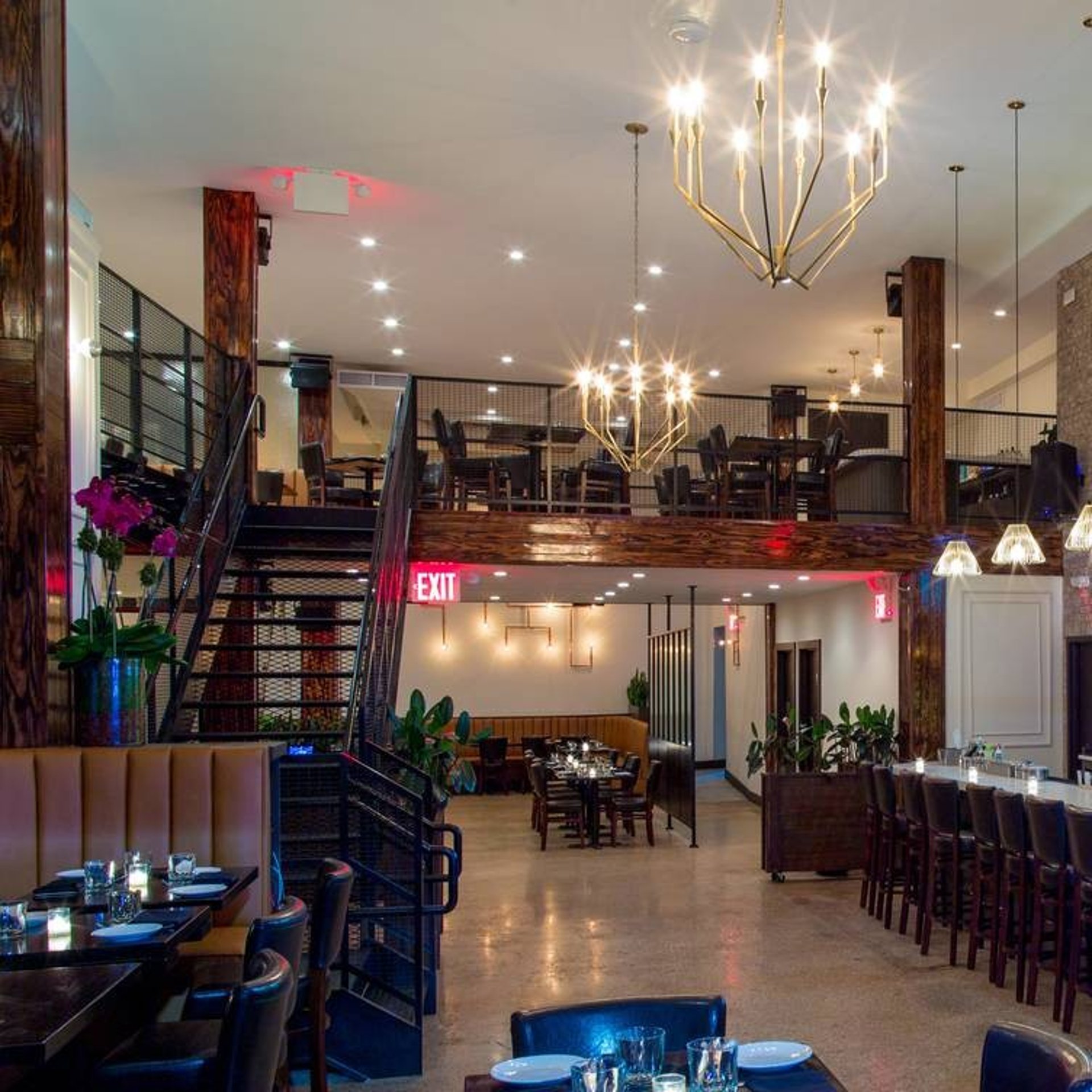 Mezzanine at The Drake - Hotel in in Chicago, IL | The Vendry