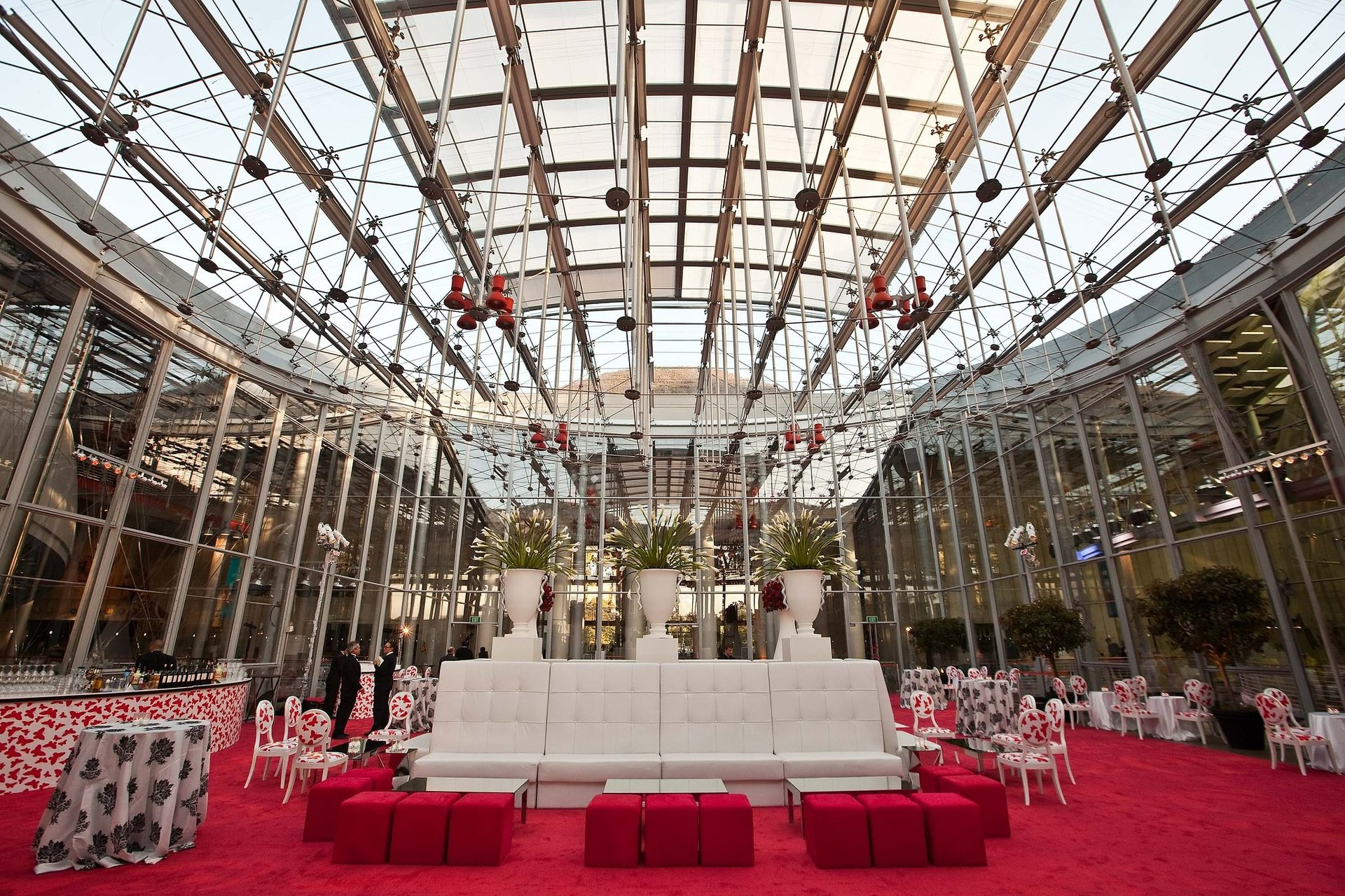 Piazza at California Academy of Sciences - Museum / Gallery in in San ...