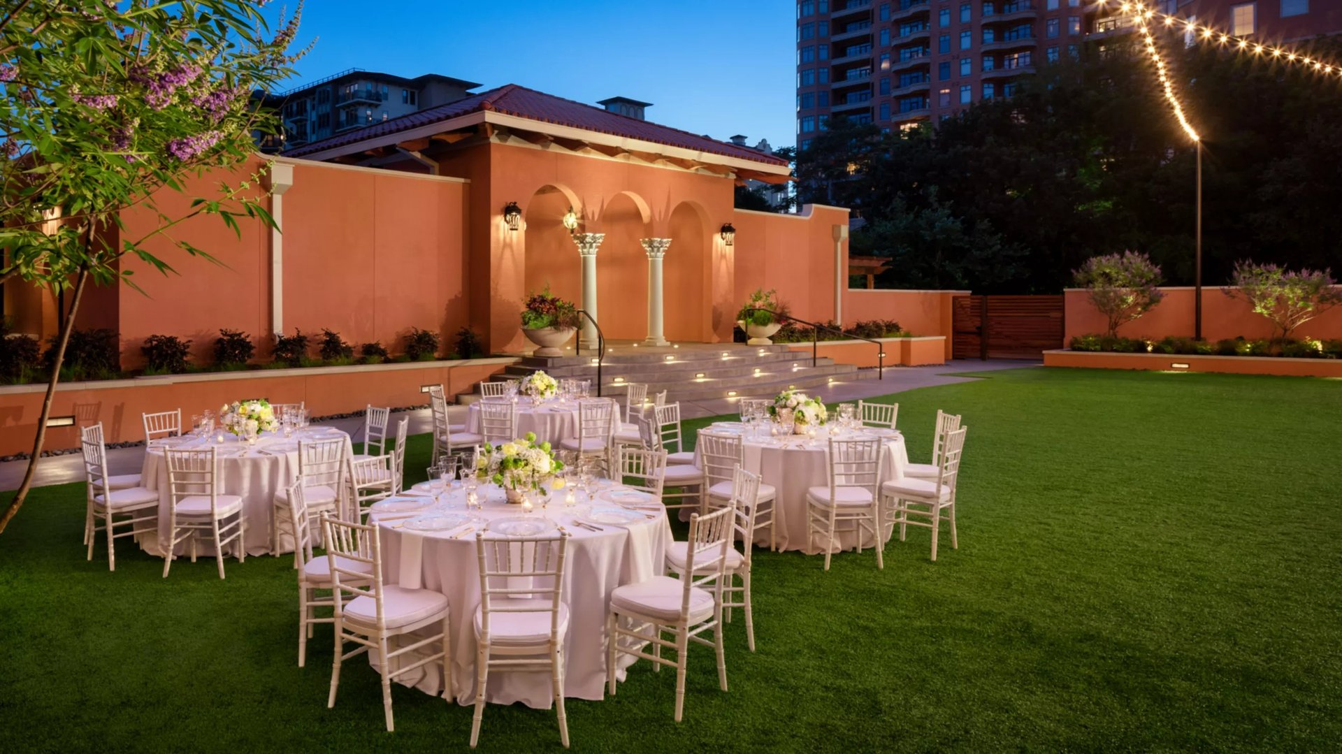 Mansion Lawn at Rosewood Mansion on Turtle Creek - Dallas, TX - Hotel ...