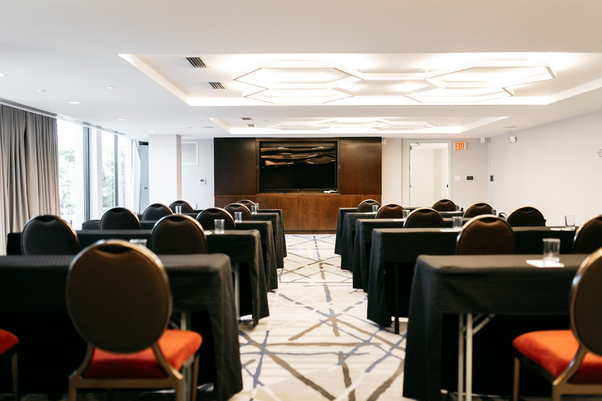 Meeting Rooms at The Lumen Dallas - Hotel in in Dallas, TX | The Vendry
