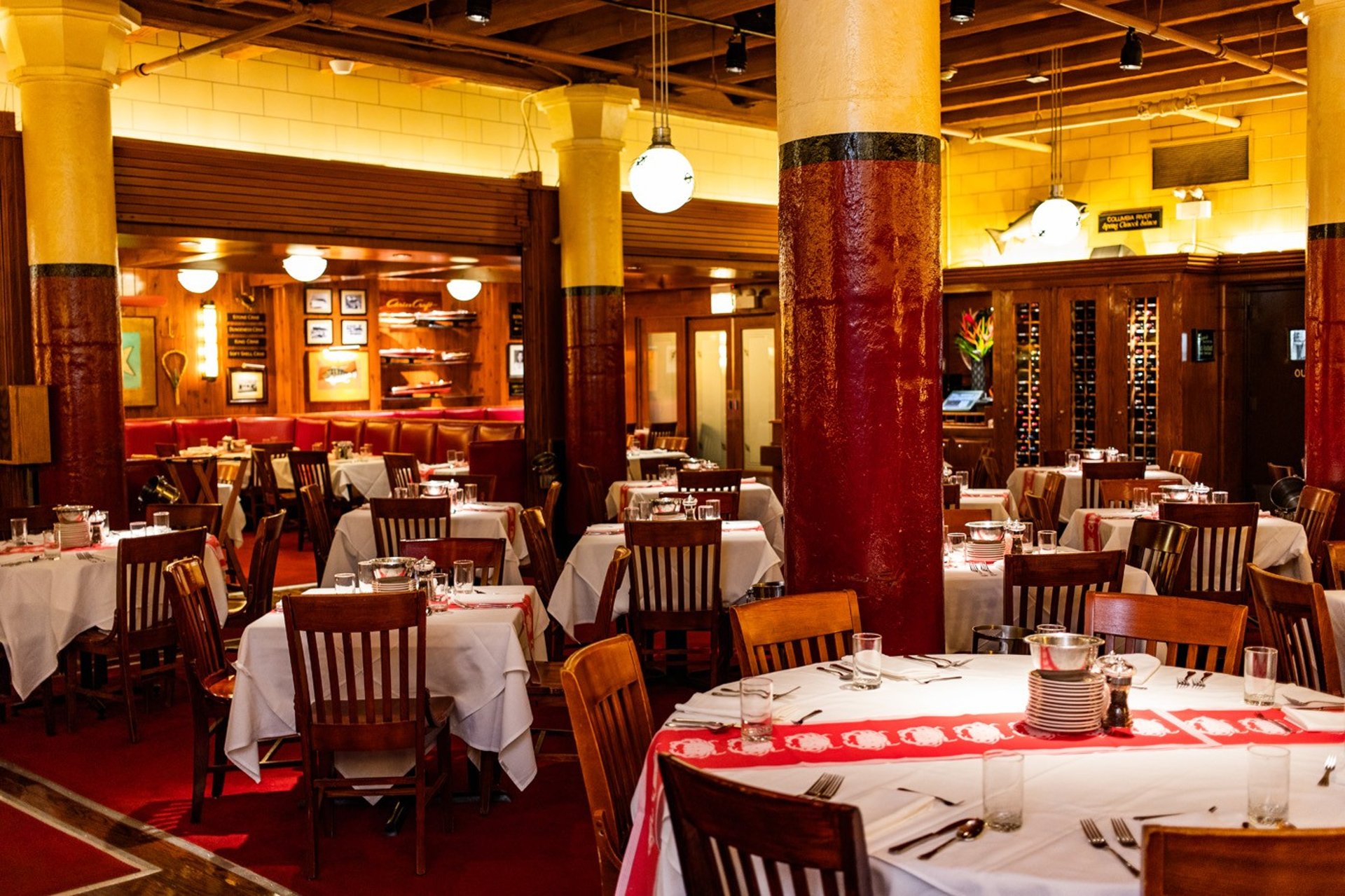 Main Dining Room at Shaw's Crab House - Chicago - Restaurant in in ...