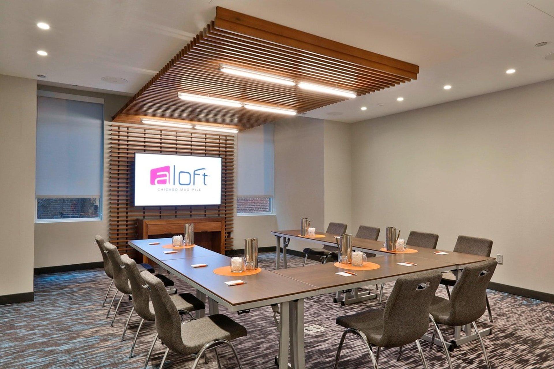 Aloft Chicago Mag Mile - Hotel in Chicago, IL | The Vendry