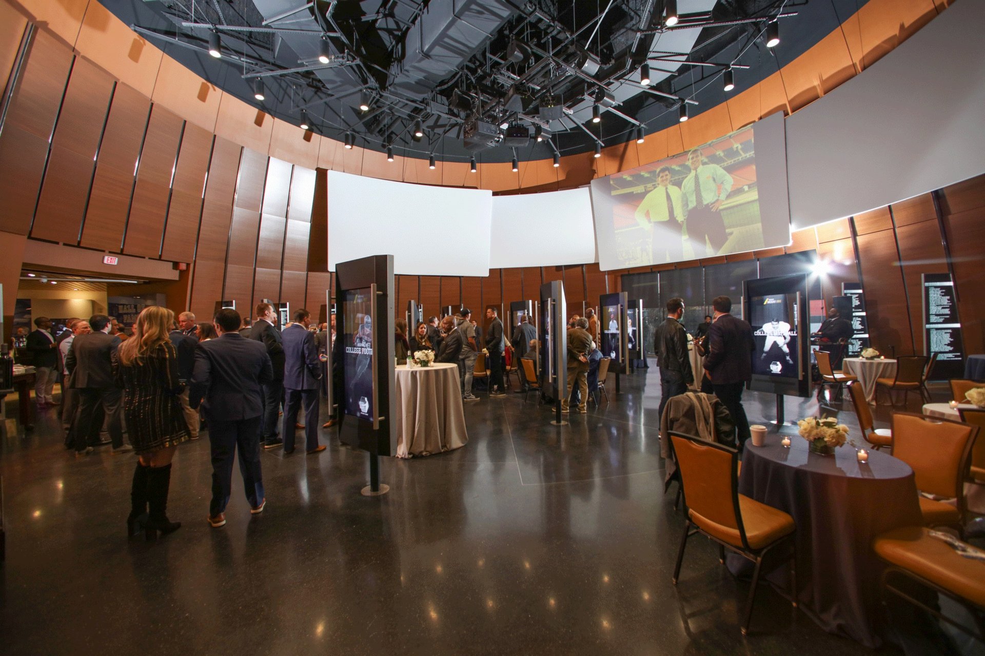 Hall of Fame Rotunda at College Football Hall of Fame - Museum ...