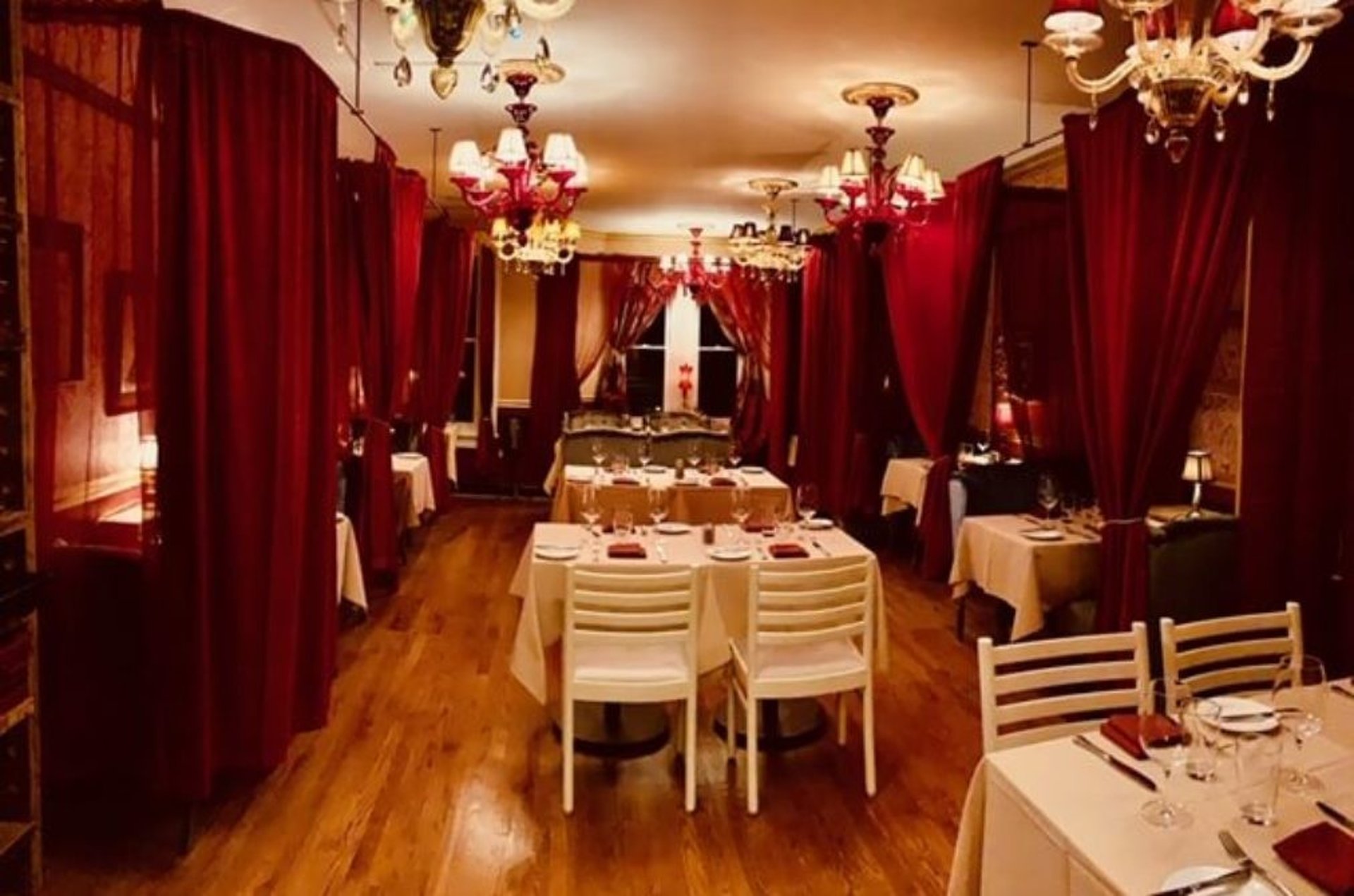 The Champagne + Rouge Rooms at Bistro Cacao - Restaurant in in ...