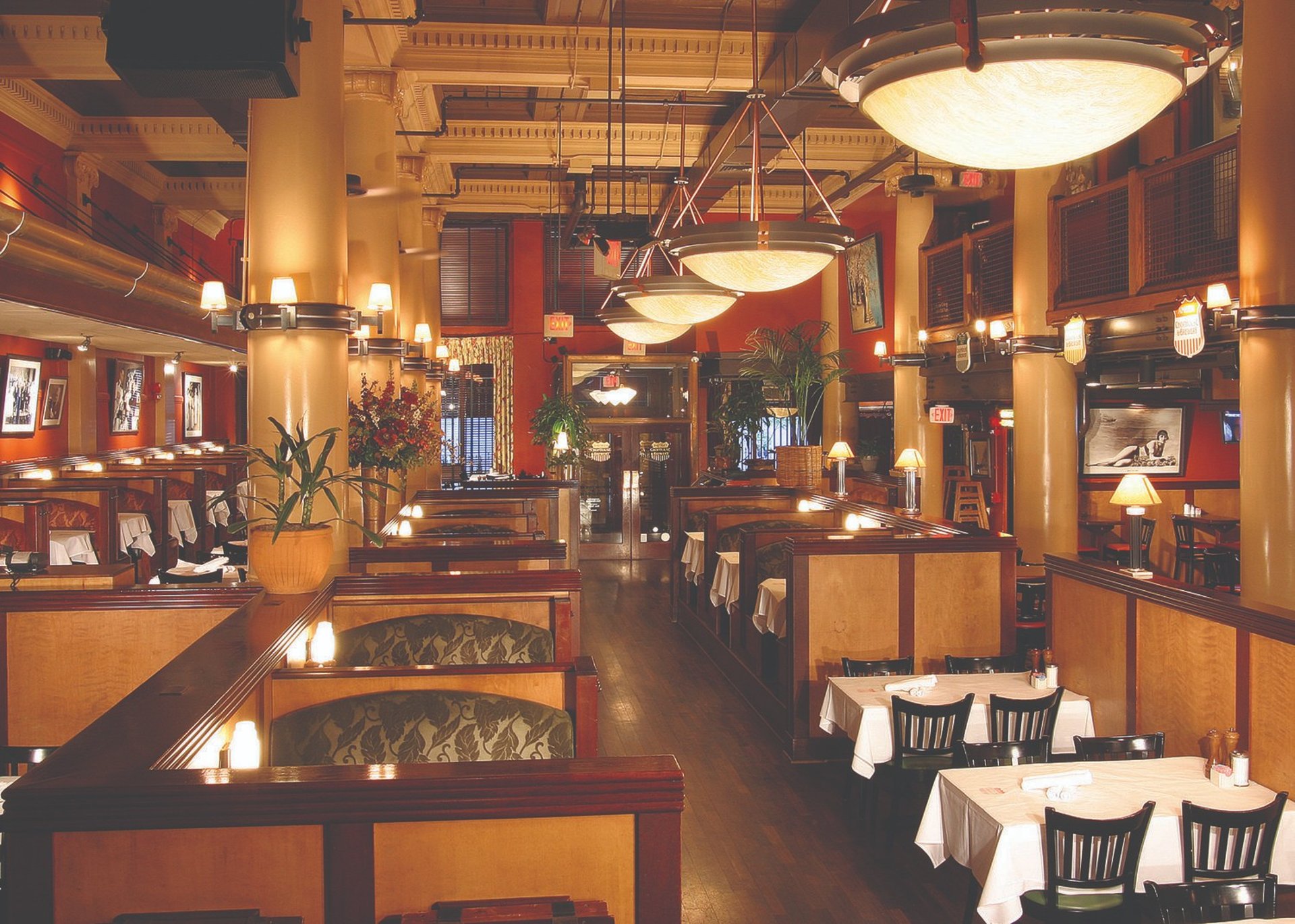 ChopHouse & Brewery - Steakhouse Restaurant in Washington, DC | The Vendry