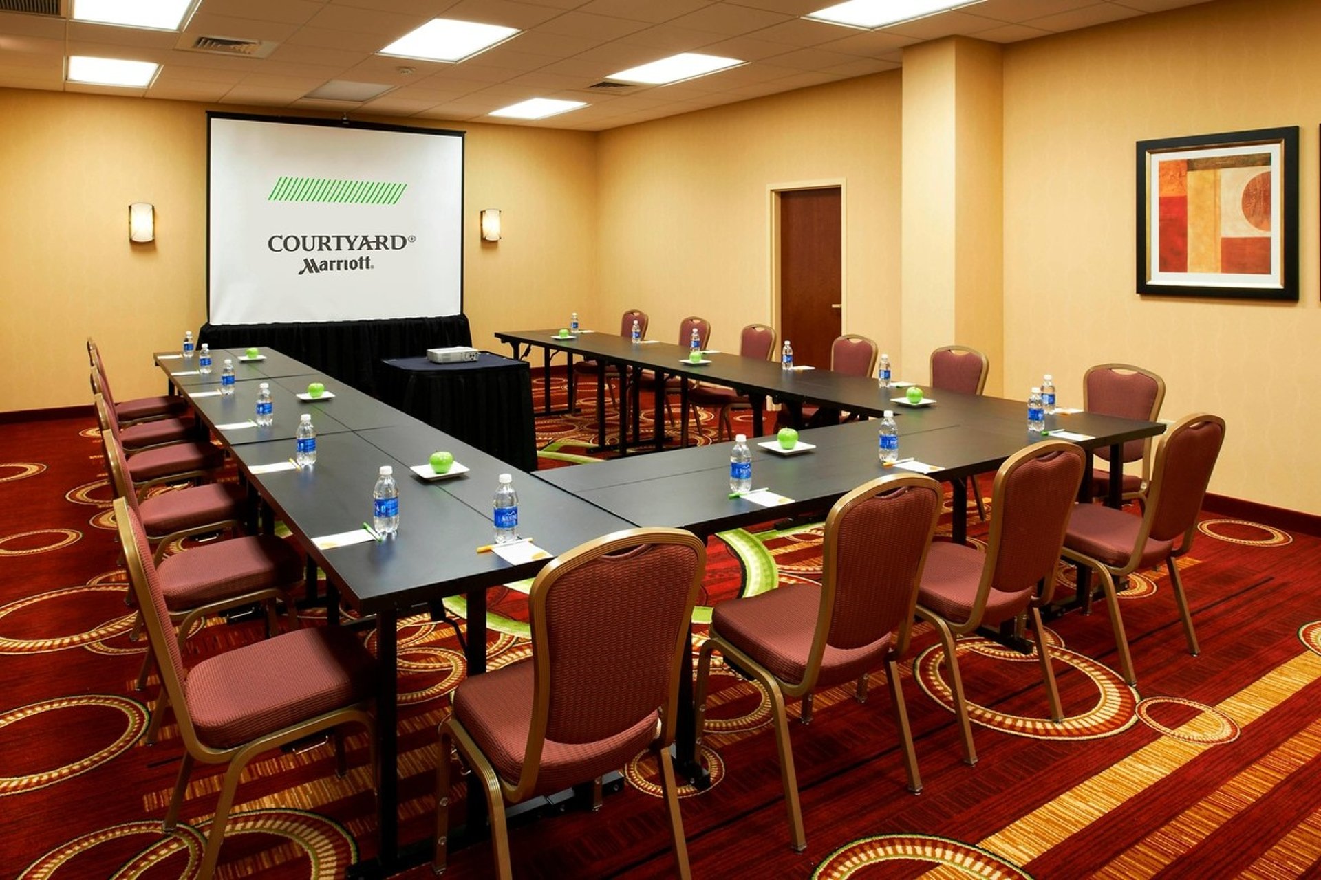 Wabash Street at Courtyard Chicago Downtown/River North - Hotel in in ...