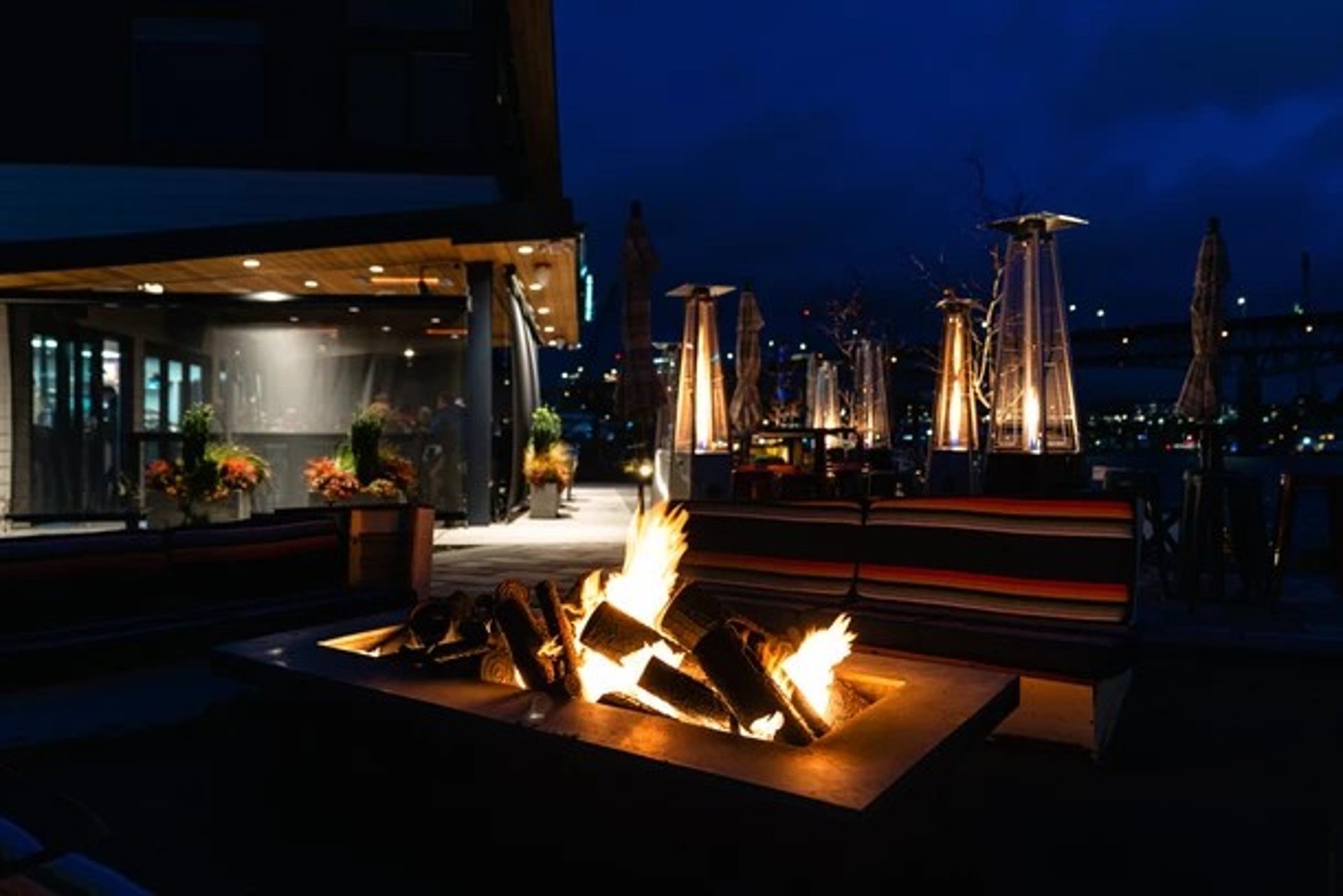 Full Buyout at Bowriders Grill - Restaurant in in Seattle, WA | The Vendry
