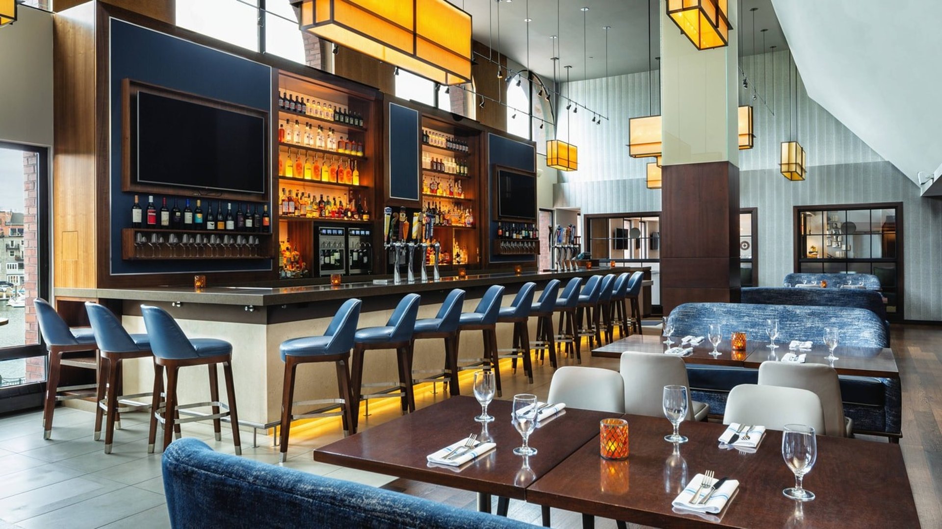 Waterline - American Restaurant in Boston, MA | The Vendry