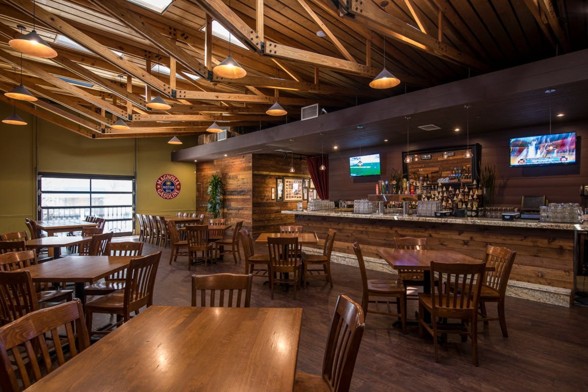 The Longhorn Room at Cedar Door Patio Bar & Grill - Bar / Club in in ...