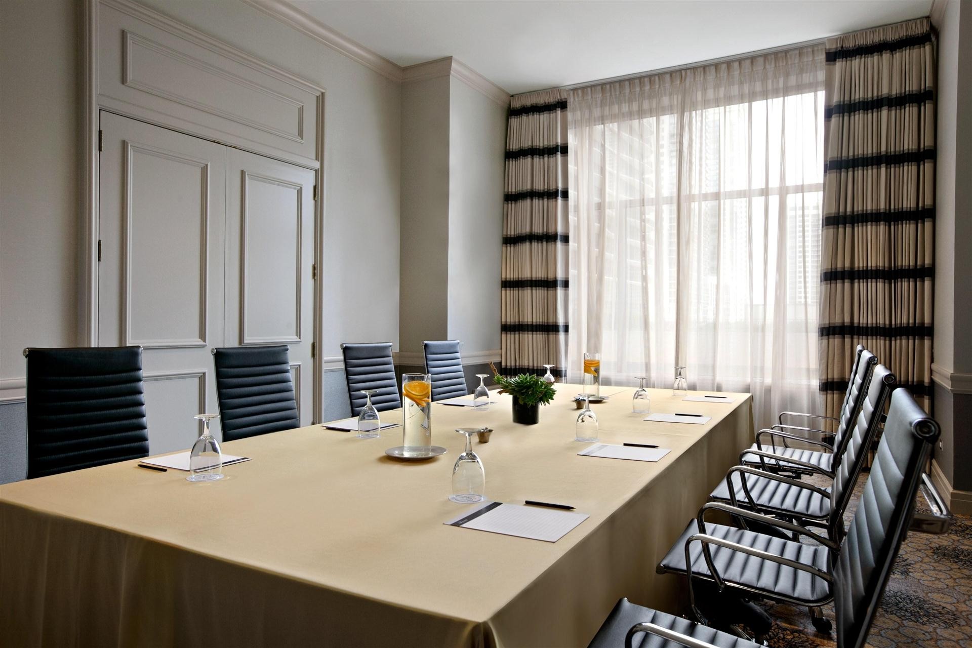 Diplomat Room at Fairmont Chicago - Millennium Park - Hotel in in ...