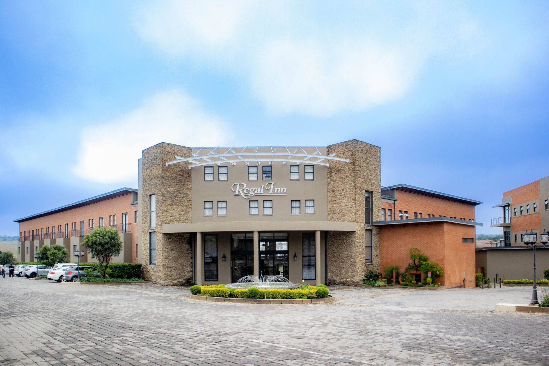 Regal Inn Hotel Midrand - Hotel | The Vendry