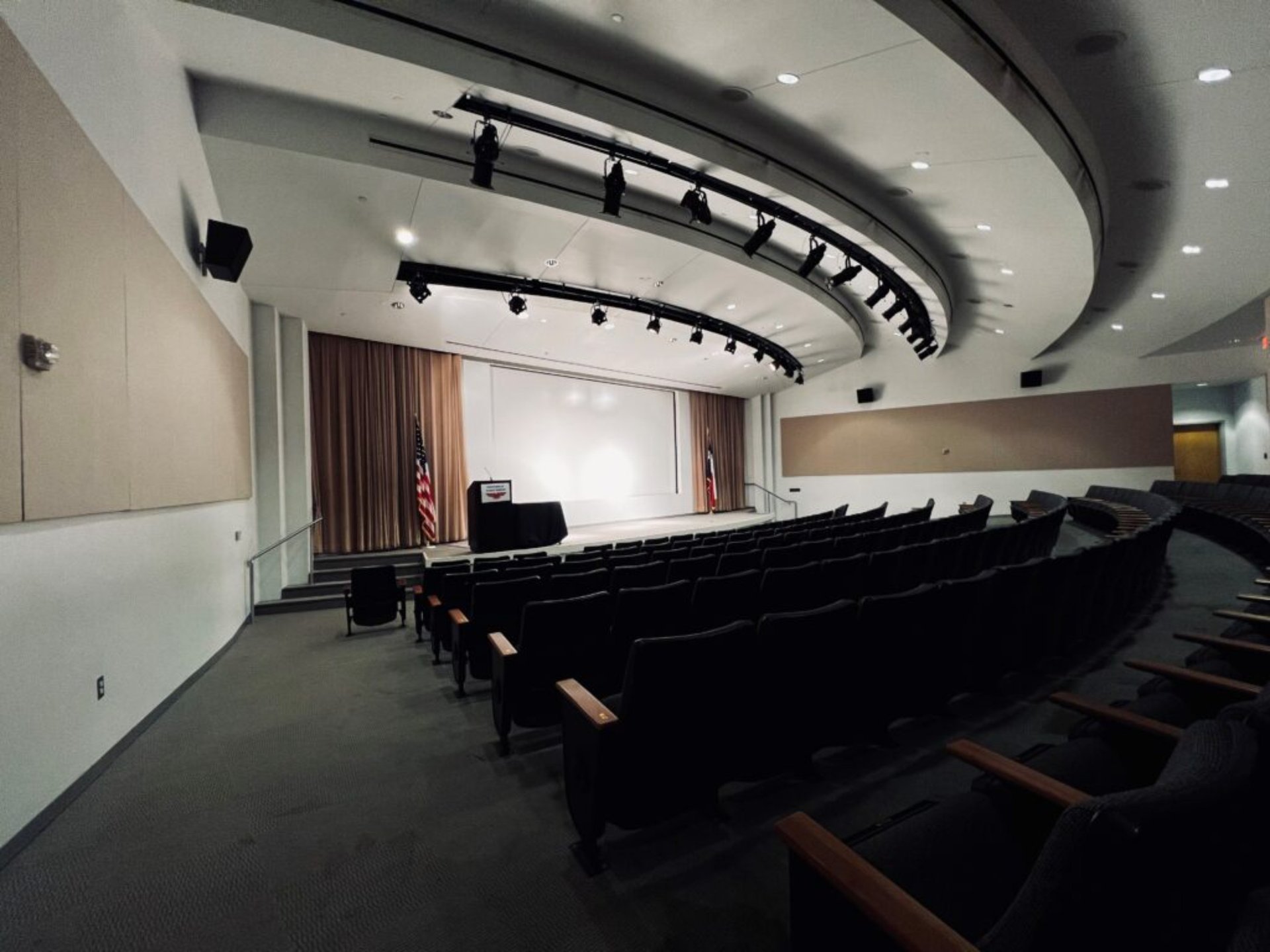 Hamilton Family Auditorium at Frontiers Of Flight Museum - Museum ...