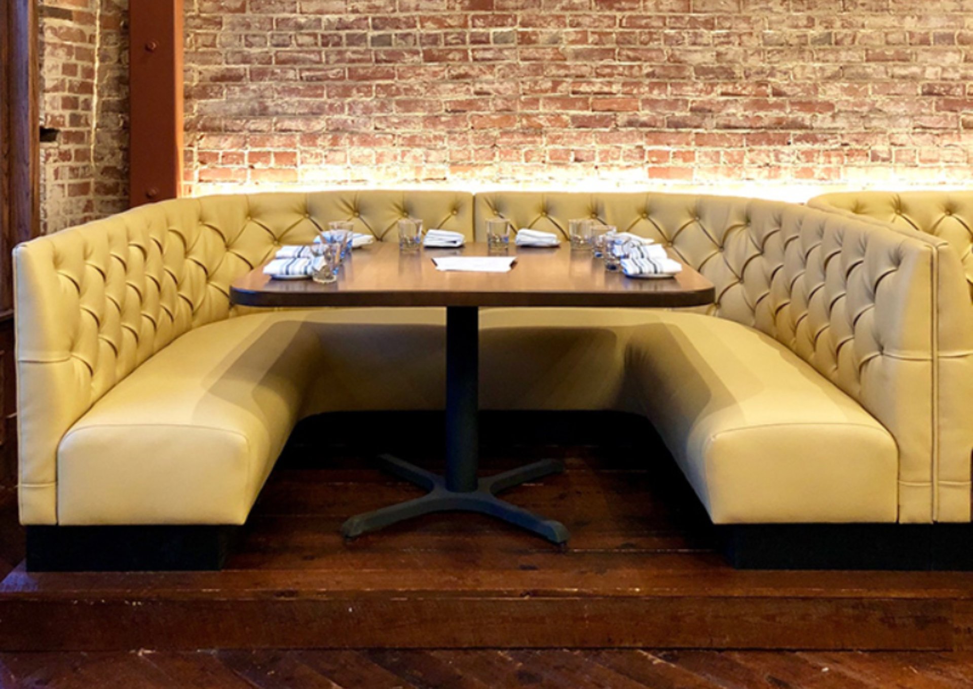 Large Semi-Circle Booth at The Crunkleton - Charlotte - Restaurant in ...