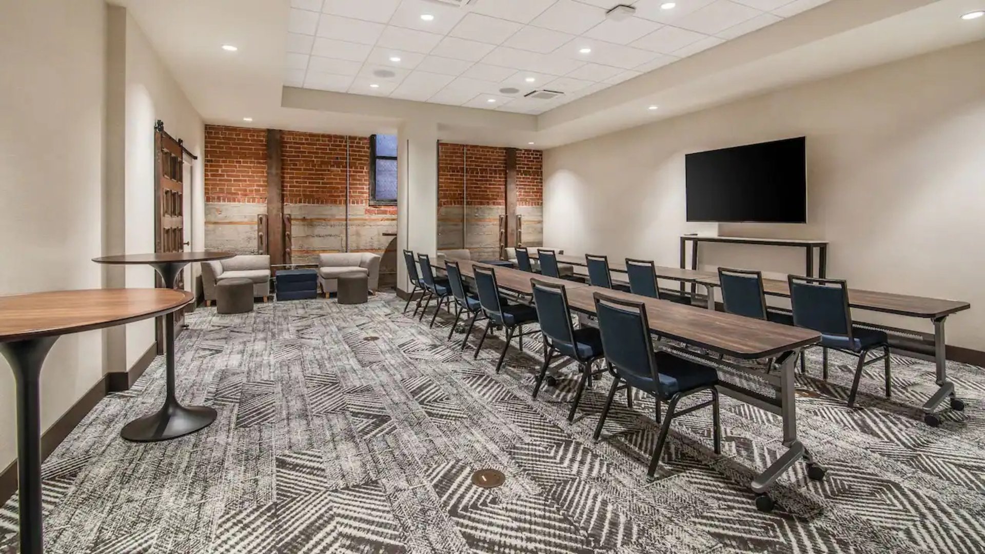 Sutter Room at Hyatt House Sacramento/Midtown - Hotel in in Sacramento ...
