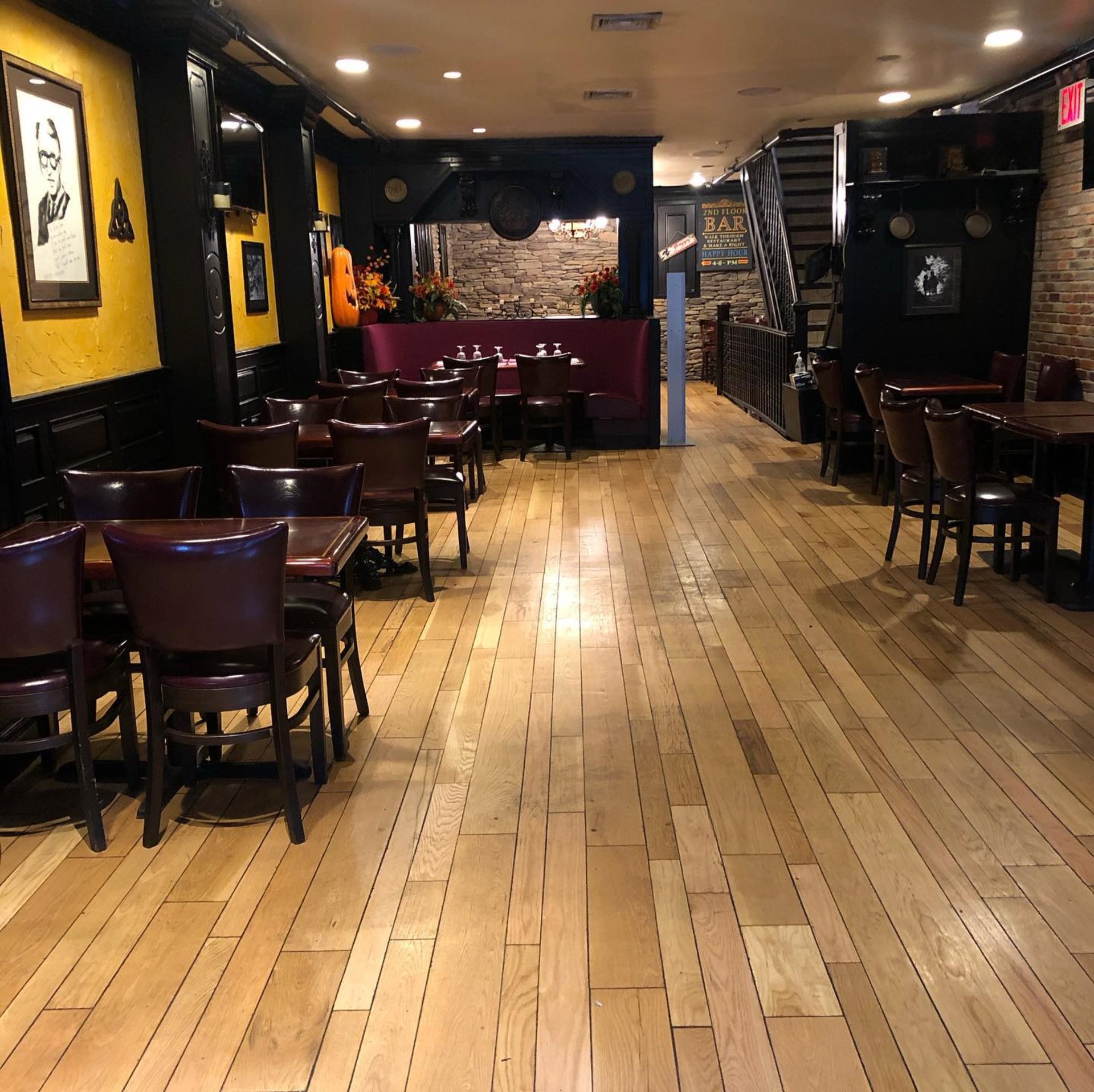 Playwright Tavern - Irish pub Restaurant in New York, NY | The Vendry