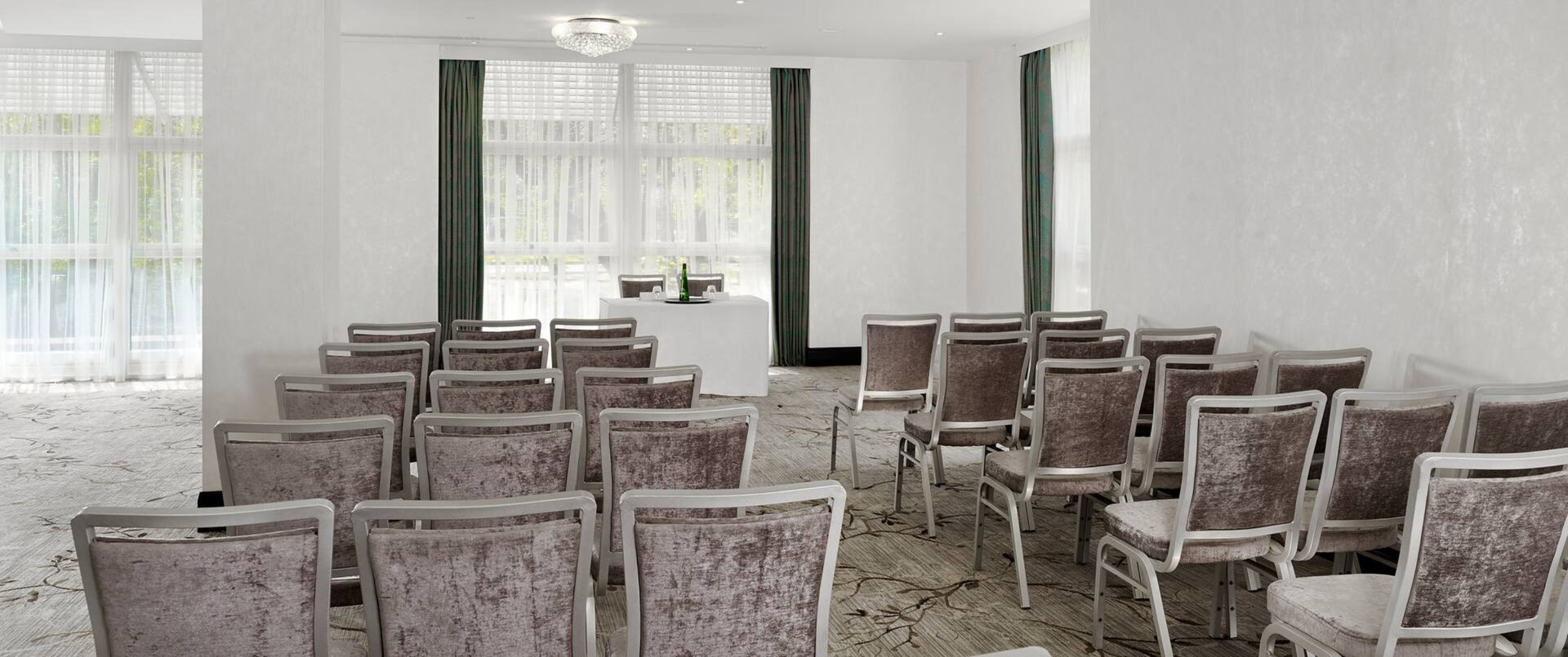 Acorn Room 2 at DoubleTree by Hilton Nottingham - Gateway - Hotel in in ...