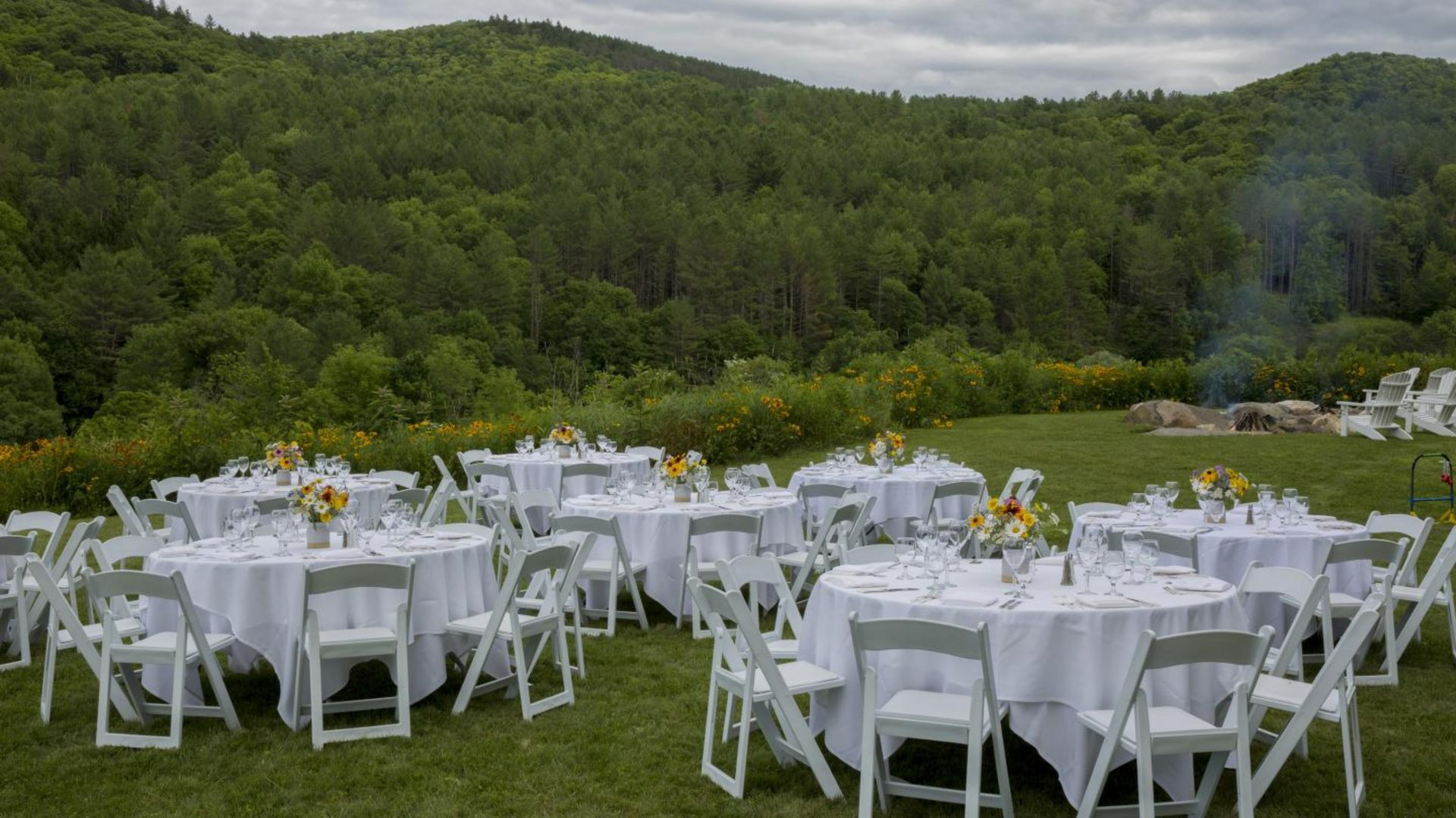 Kelly Way Gardens Lawn at Woodstock Inn & Resort - Hotel in in ...