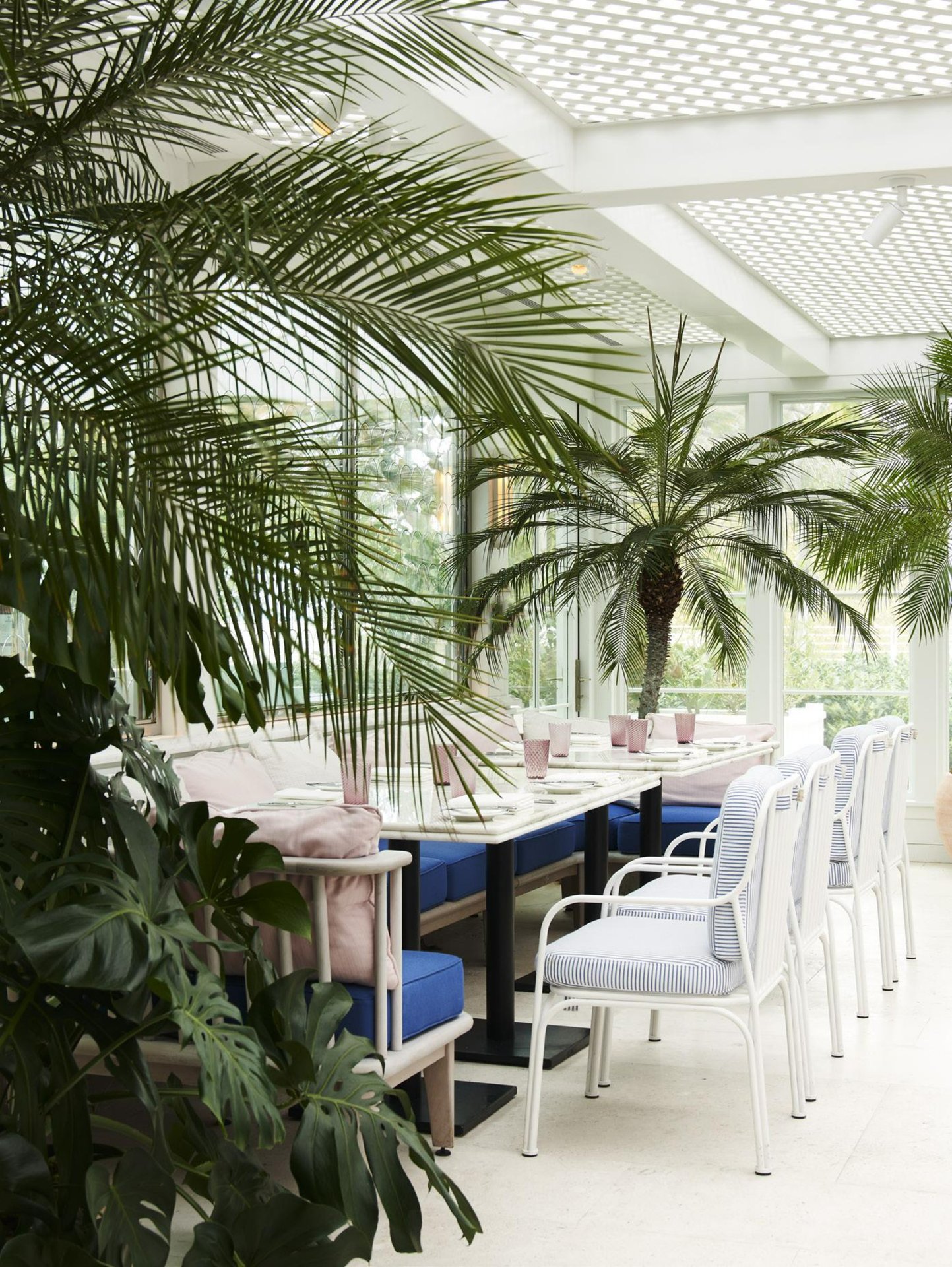 Banyan Dining Room at The Surf Club Restaurant - Restaurant in in ...