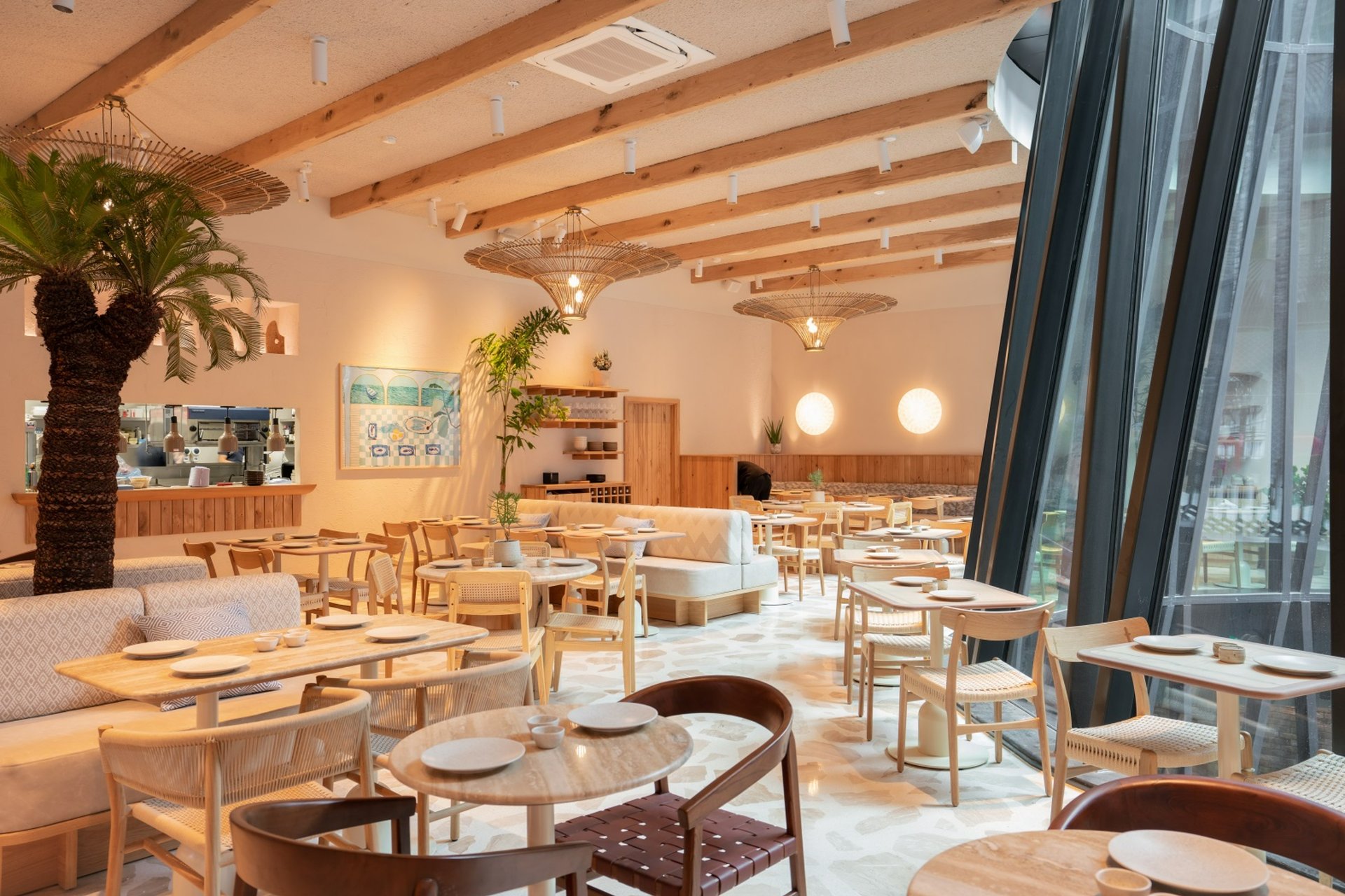 Milk Beach Soho - Australian Restaurant in Greater London, United ...