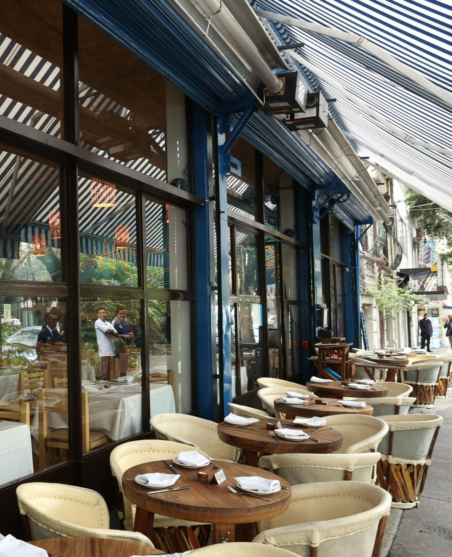Patio at Contramar - Restaurant in in Ciudad de México, Mexico | The Vendry