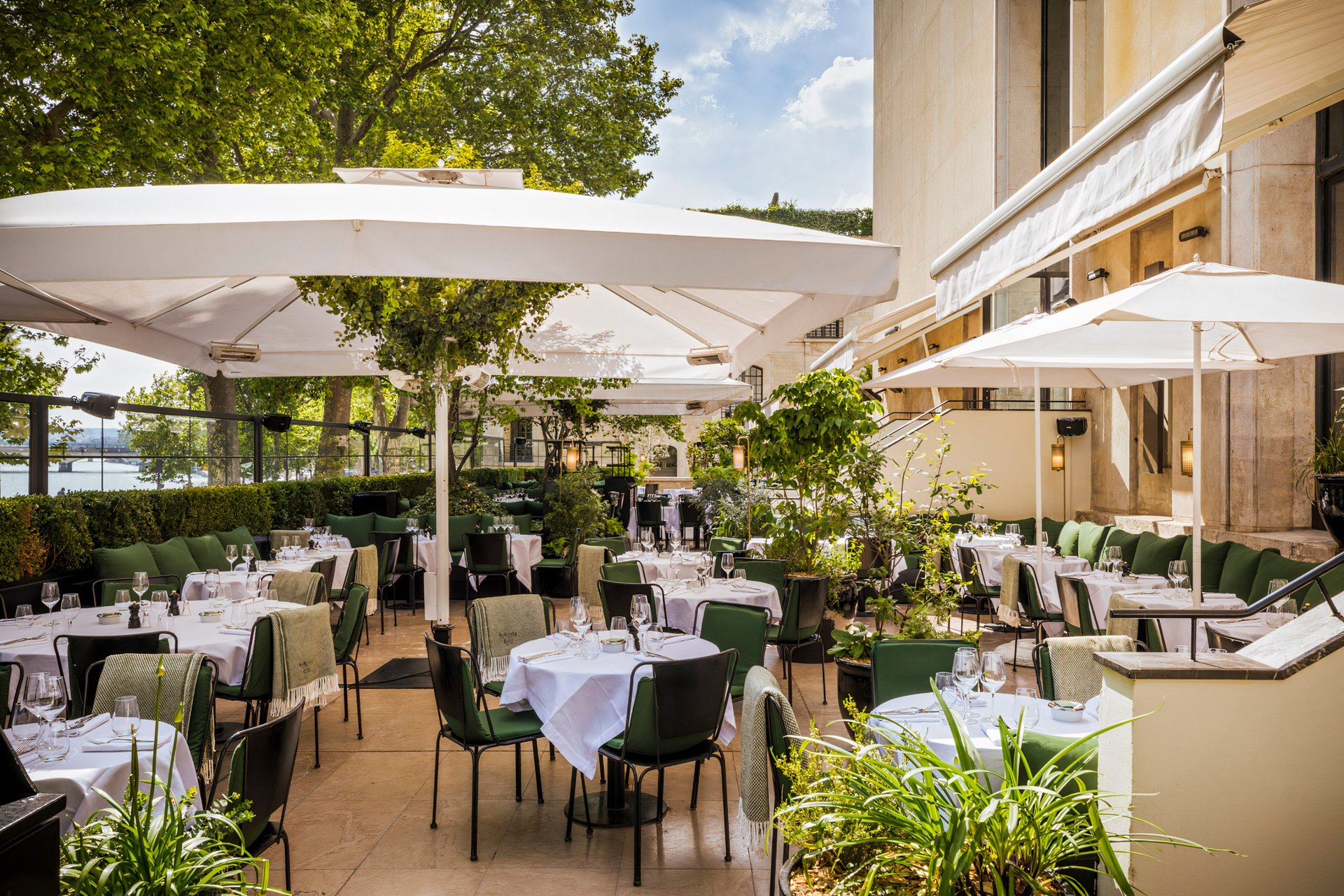 Monsieur Bleu - French Restaurant in Paris, France | The Vendry