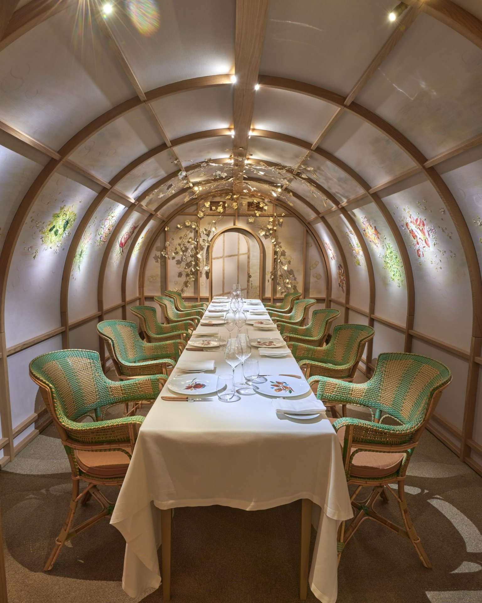Salon Lesage at Arpège - Restaurant in in Paris, France | The Vendry