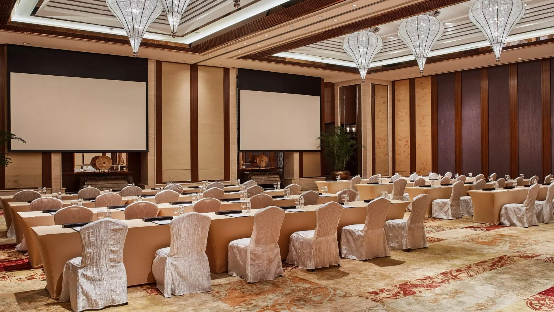 Banyan Rooms at Banyan Tree Macau - Macau, Macau - Hotel in in Macao ...