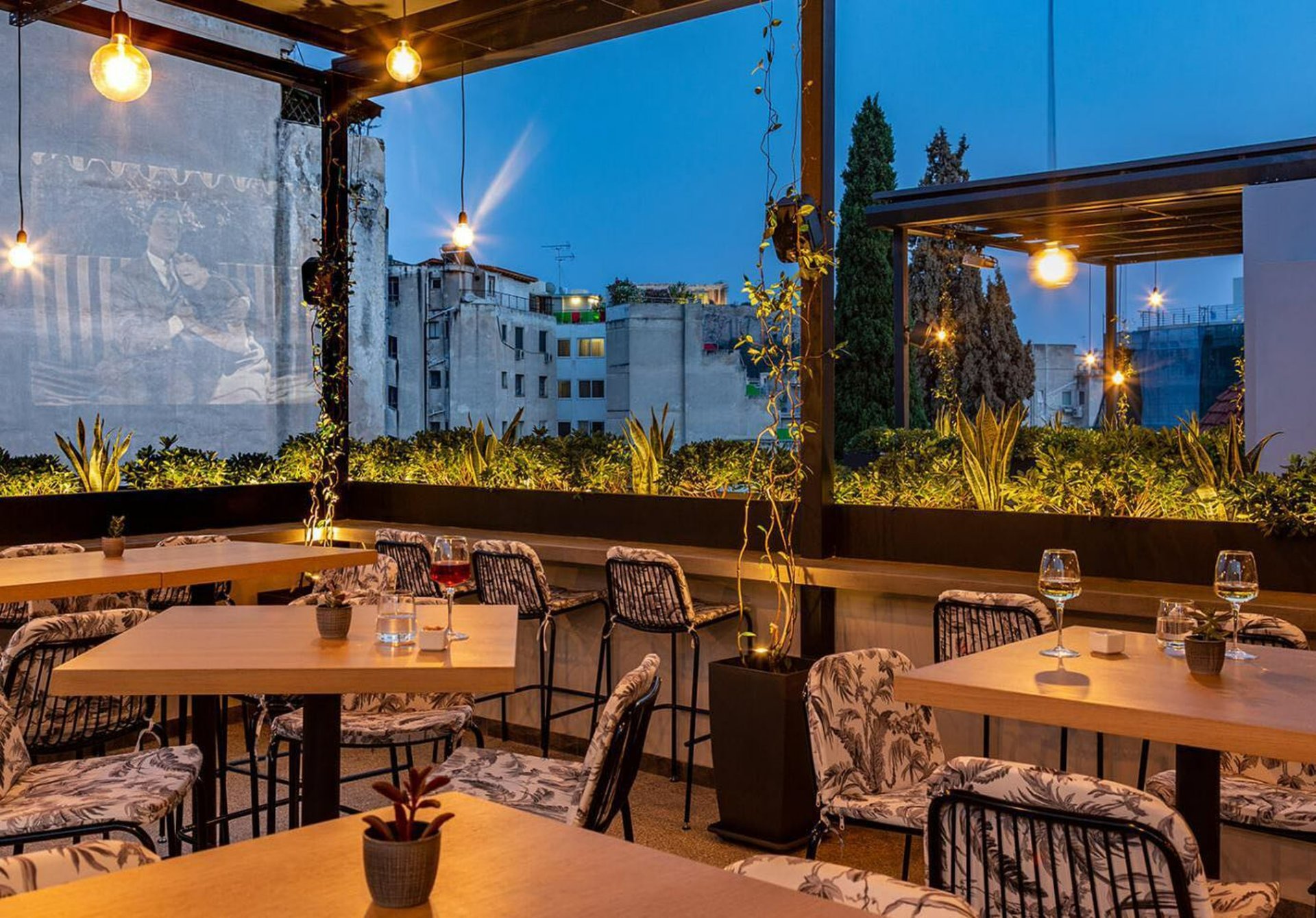 The Artist Roof Top Bar & Restaurant - Mediterranean Restaurant in ...
