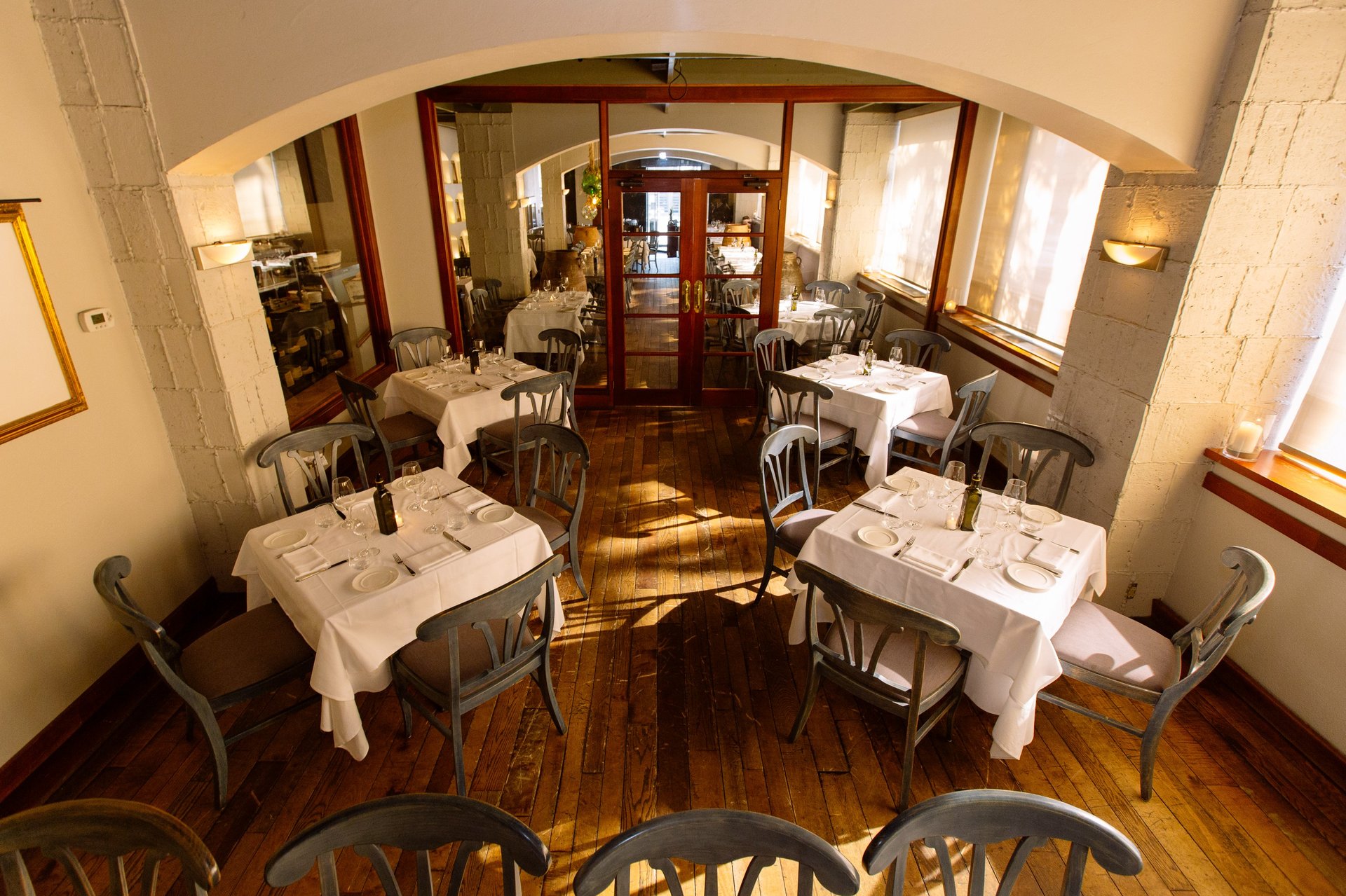Estiatorio VOLOS - Greek Restaurant in Toronto, Canada | The Vendry