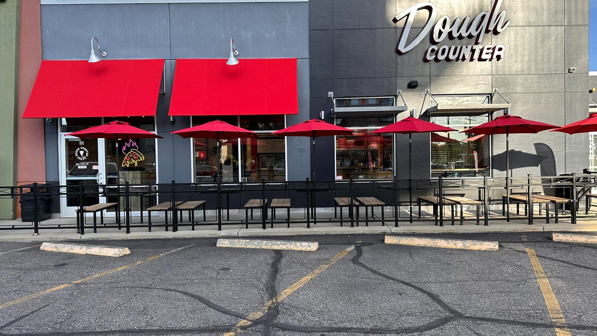 Dough Counter Pizza - Pizza Restaurant in Denver, CO | The Vendry