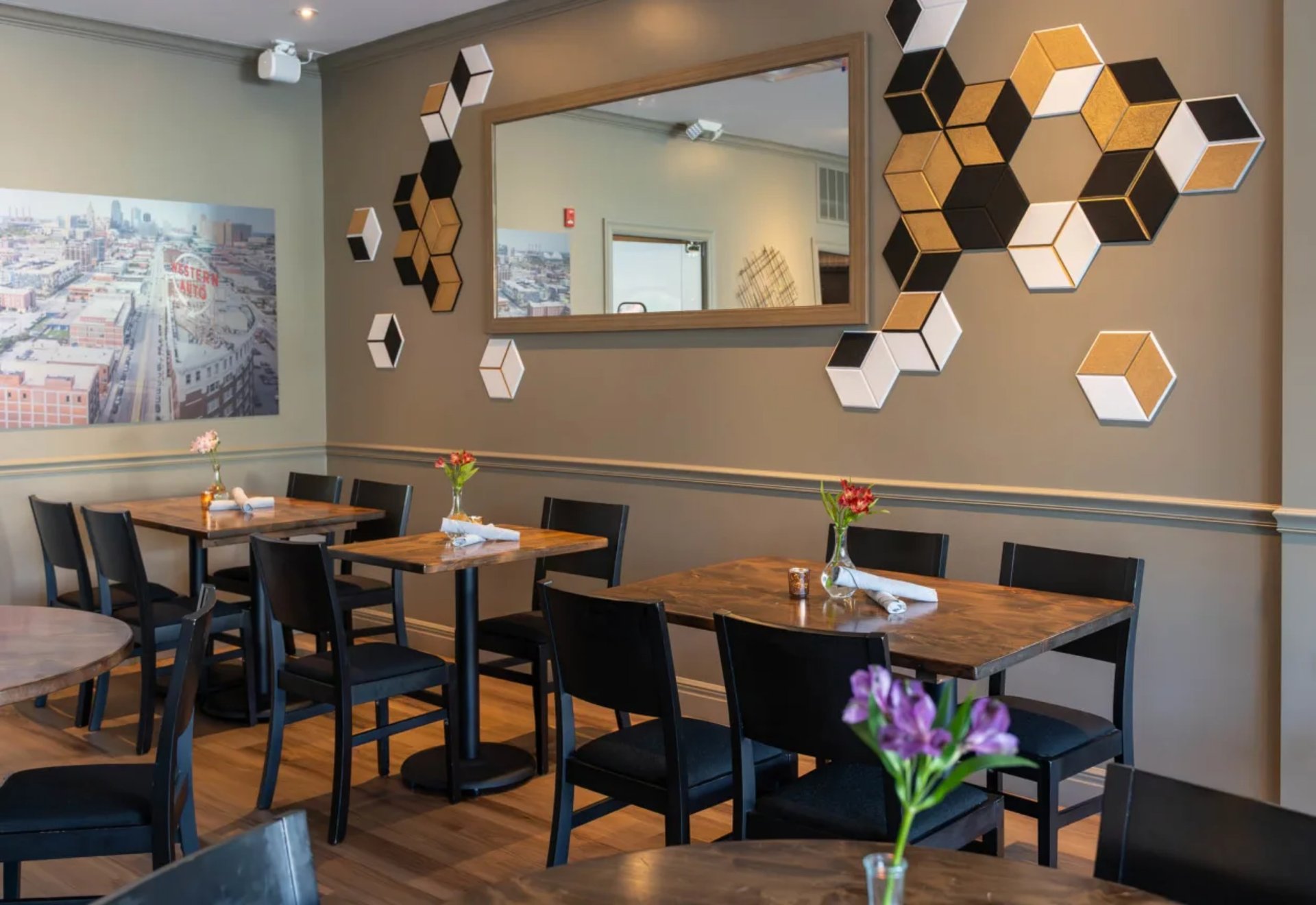 Union on the Hill - American Restaurant in Kansas City, MO | The Vendry
