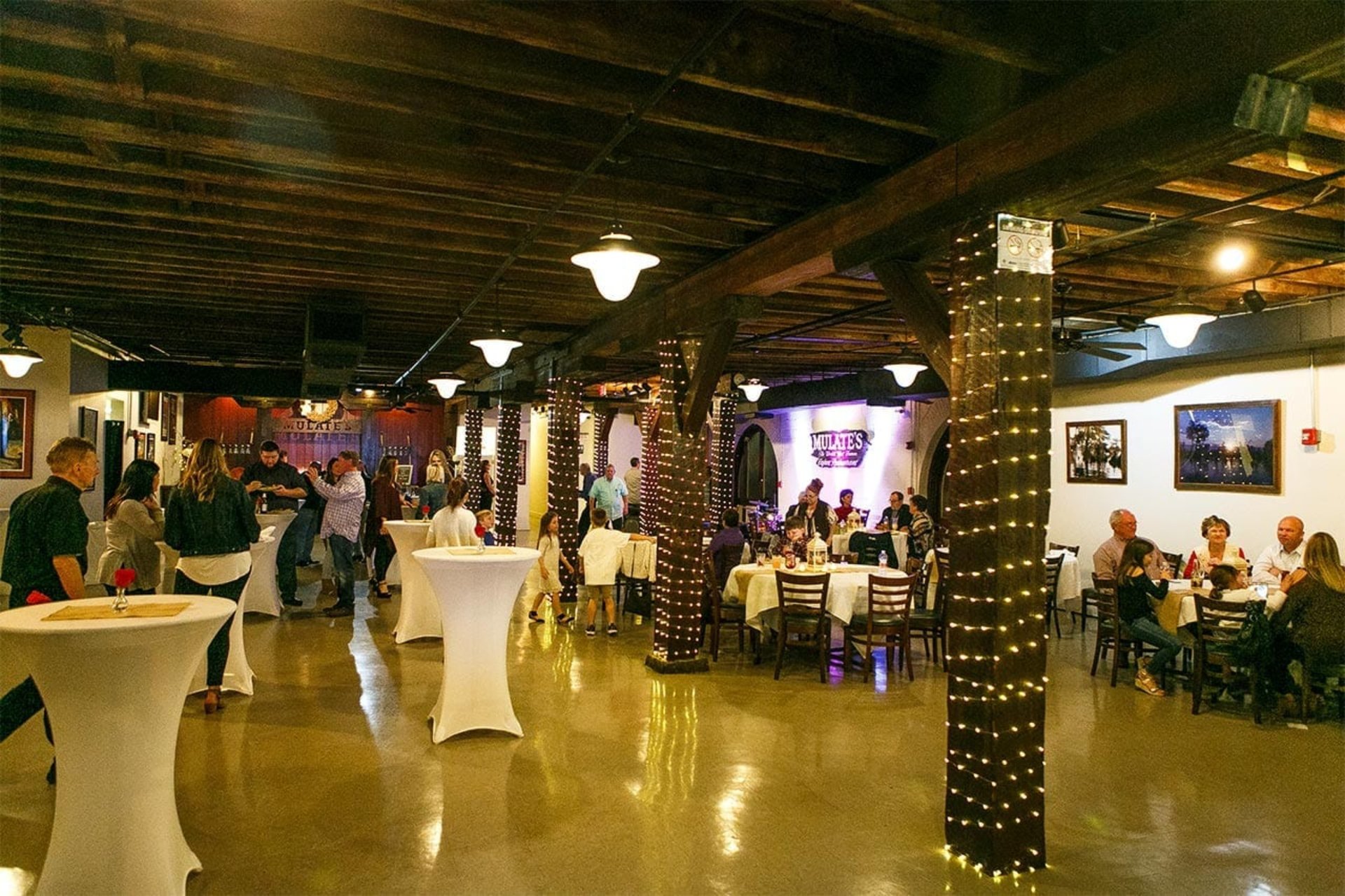 The Teche Room at Mulate's | The Original Cajun Restaurant - Restaurant ...
